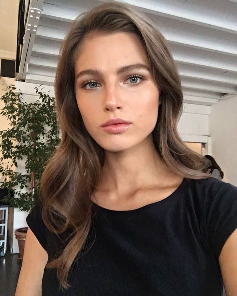 Close up | Scrolller