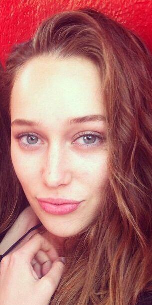 Close up | Scrolller