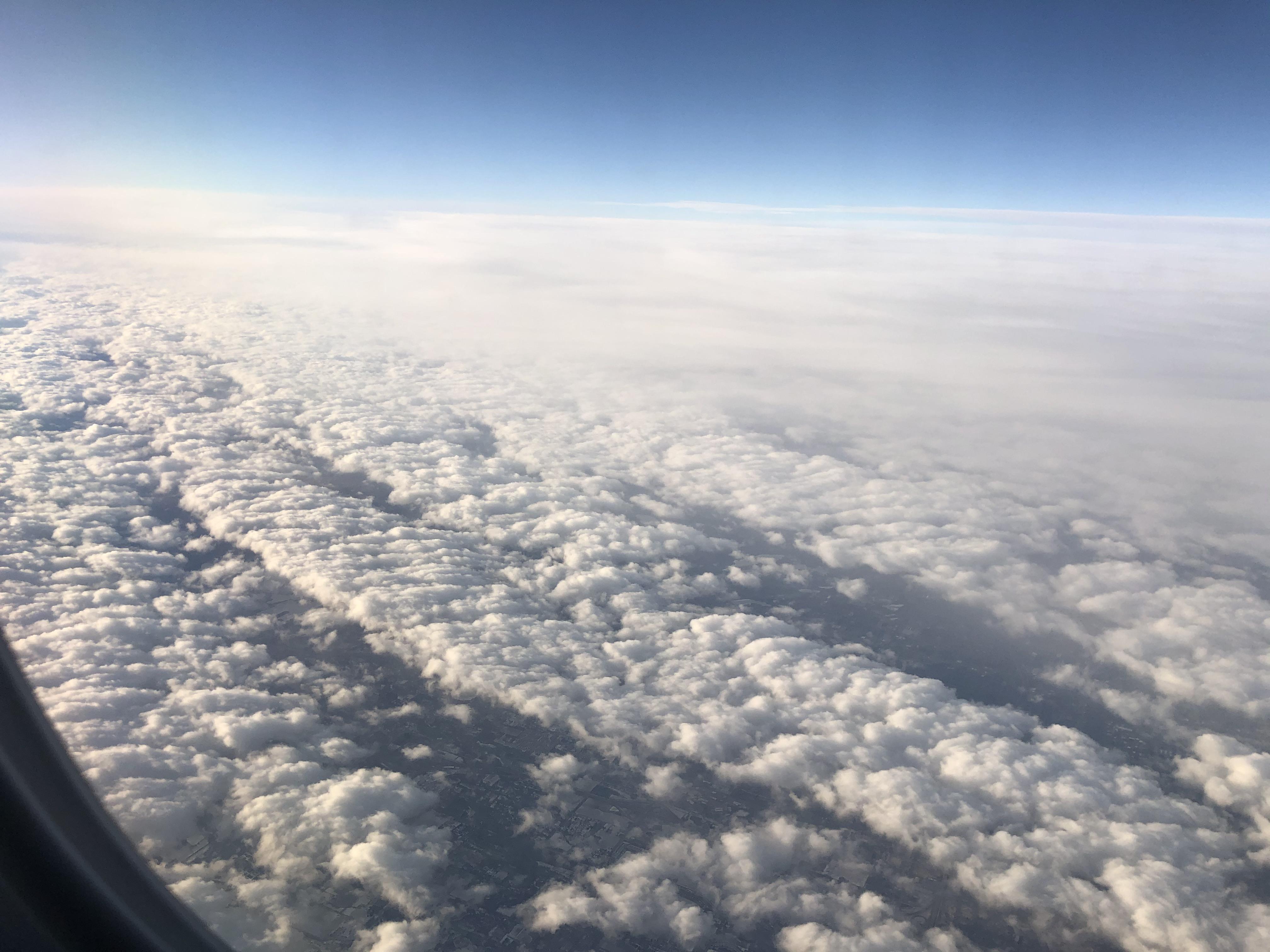 Cloud intersection | Scrolller