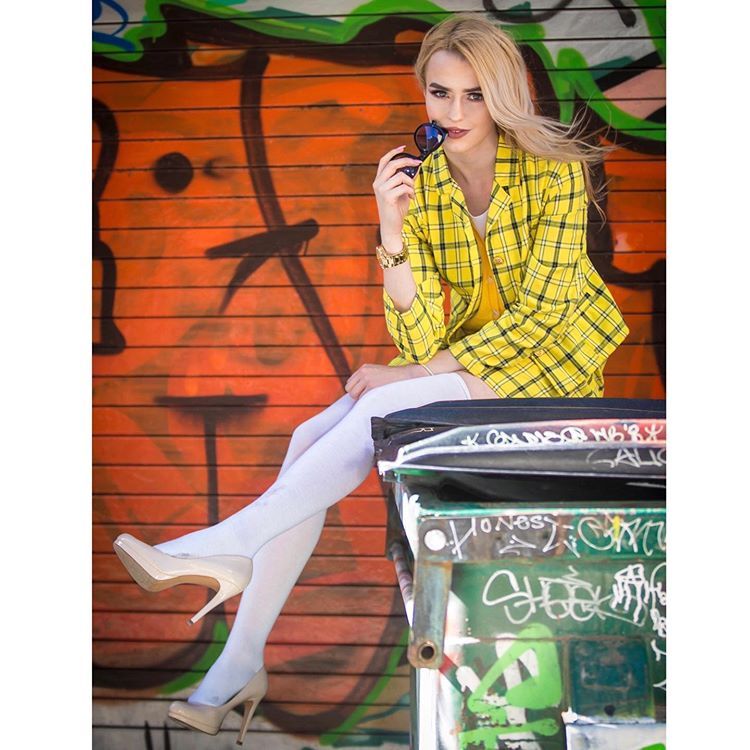 Clueless | Scrolller