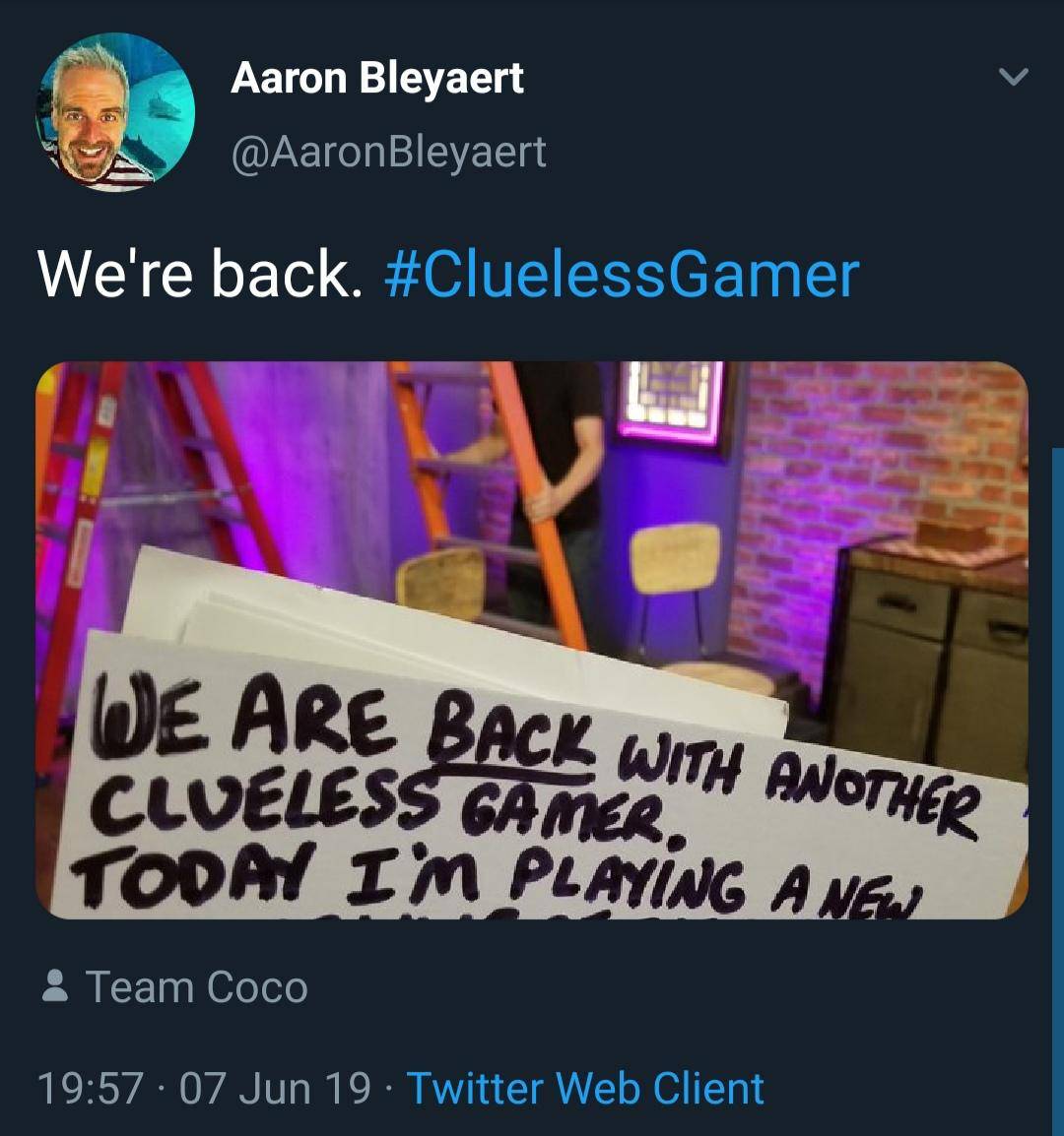 Clueless Gamer is Back! | Scrolller