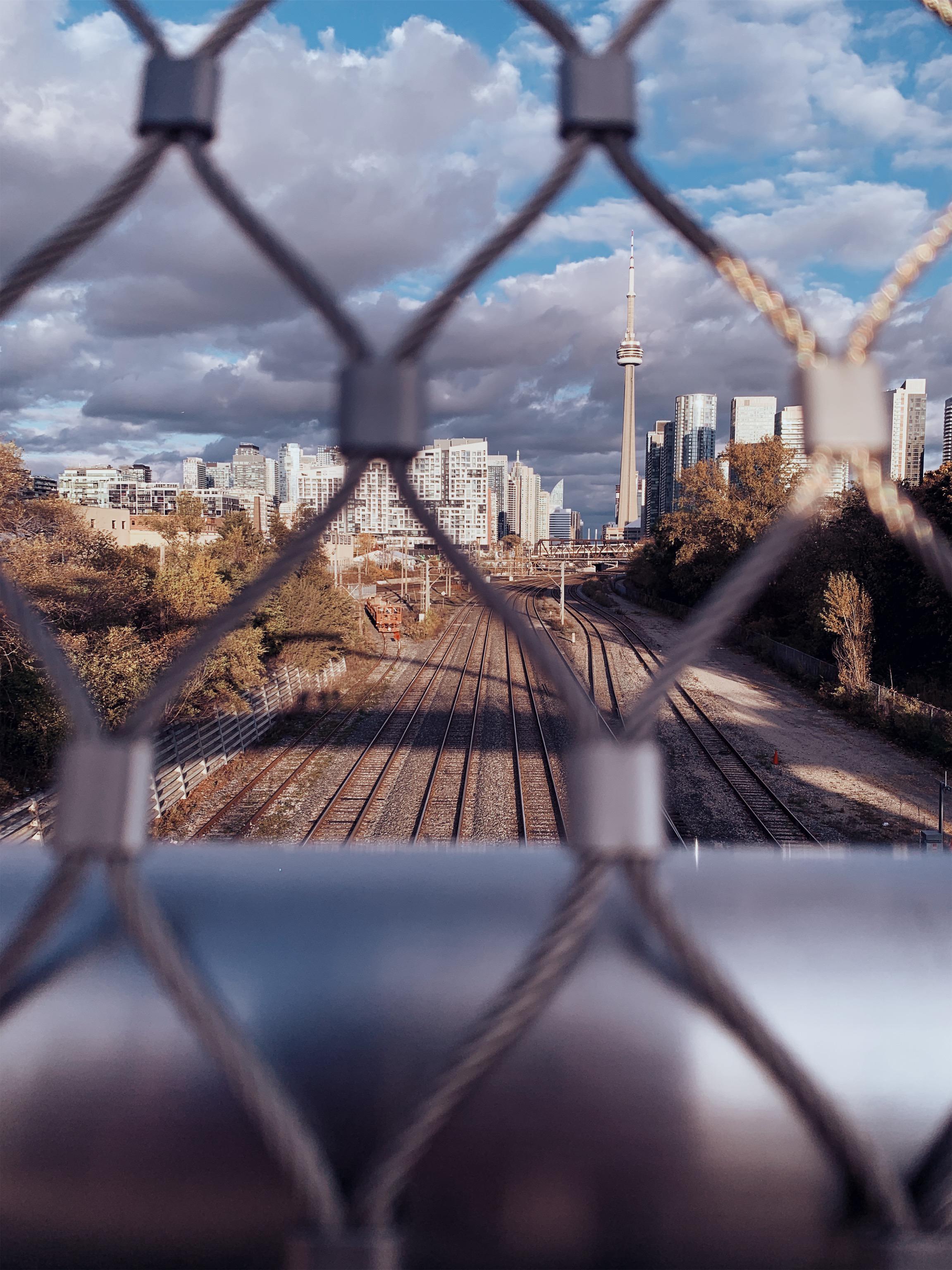 CN Tower - J3 Preset - iPhone XS | Scrolller