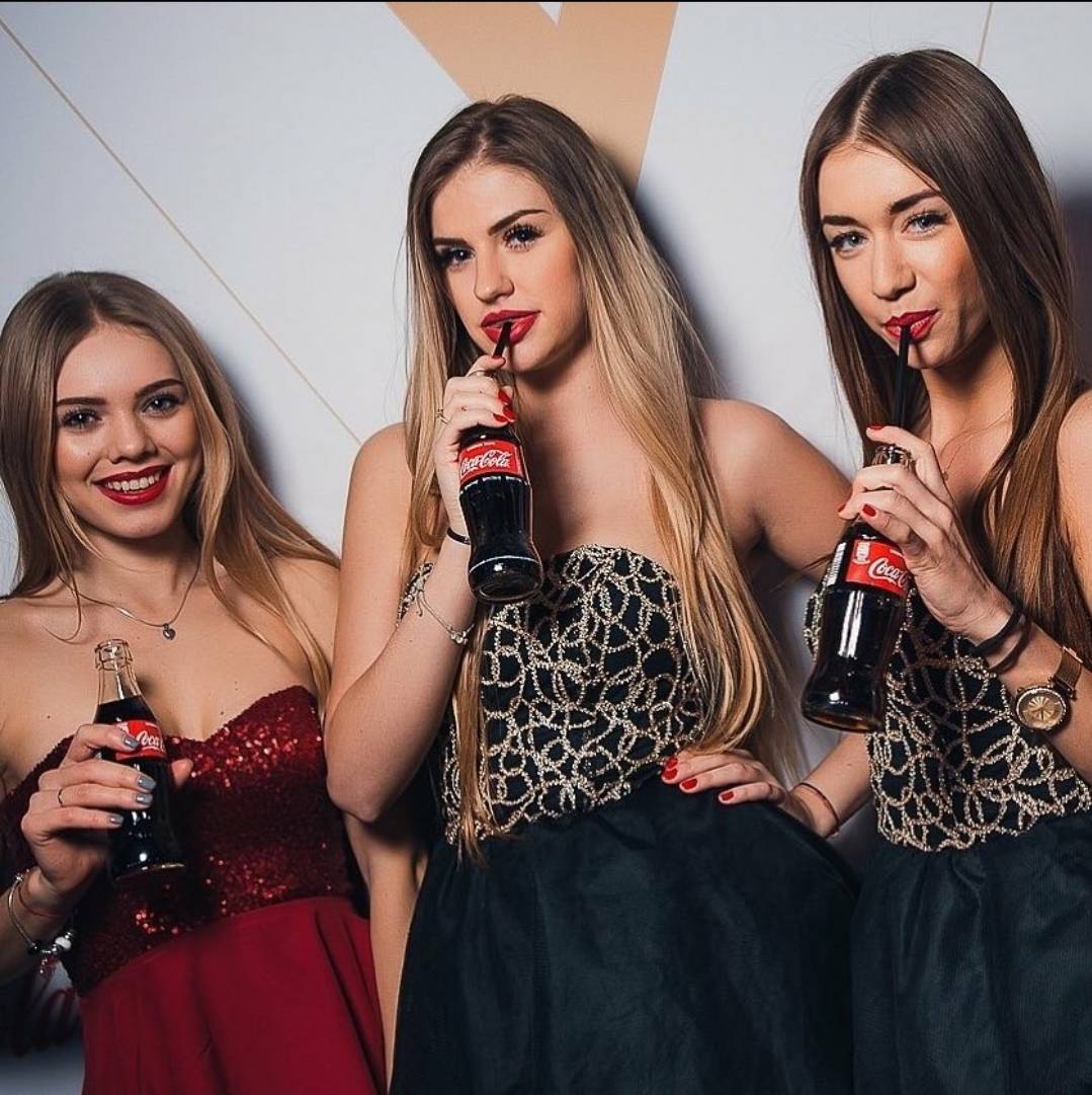 Coca-Cola fans | Scrolller