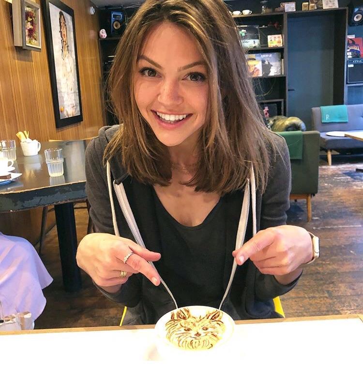 Coffee break | Scrolller