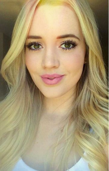 College classmate | Scrolller