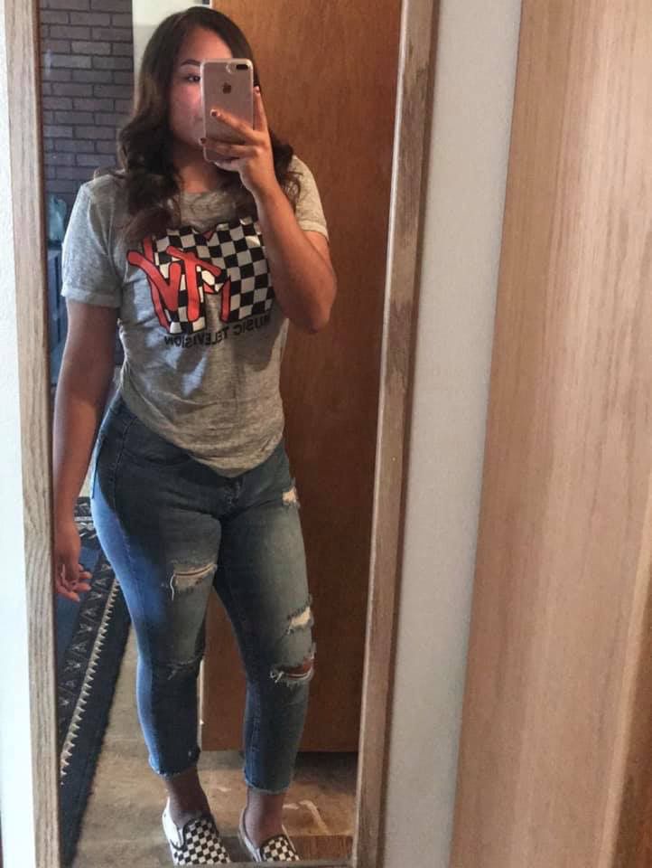 College hottie’s thick thighs and perfect body | Scrolller