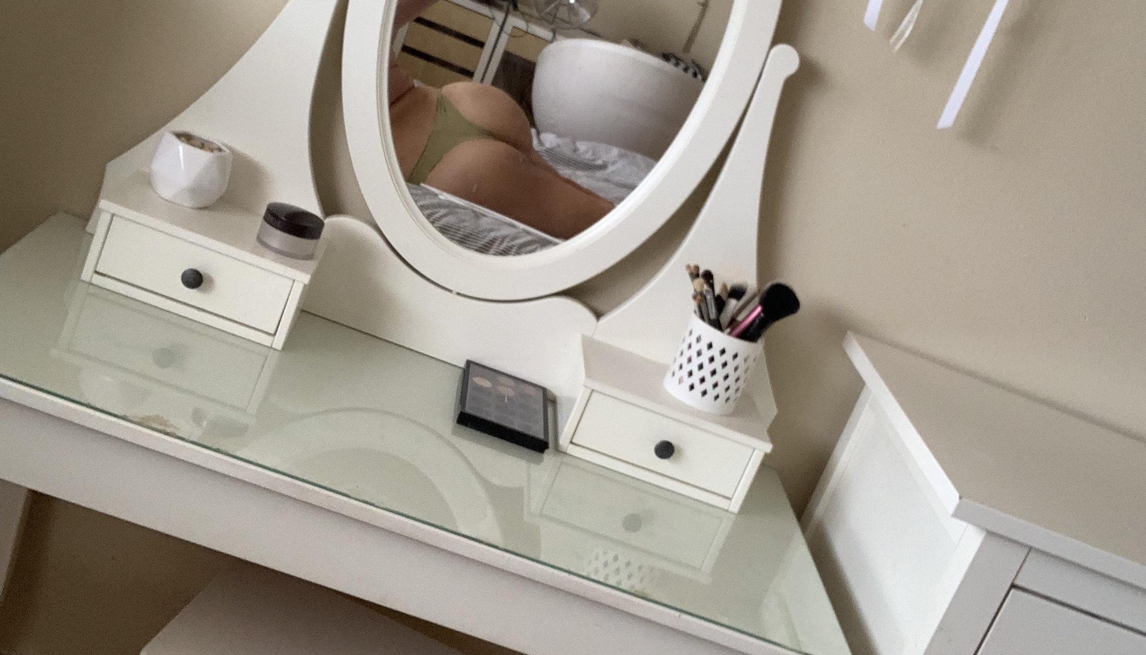 Who wants to join me? 😈 | Scrolller