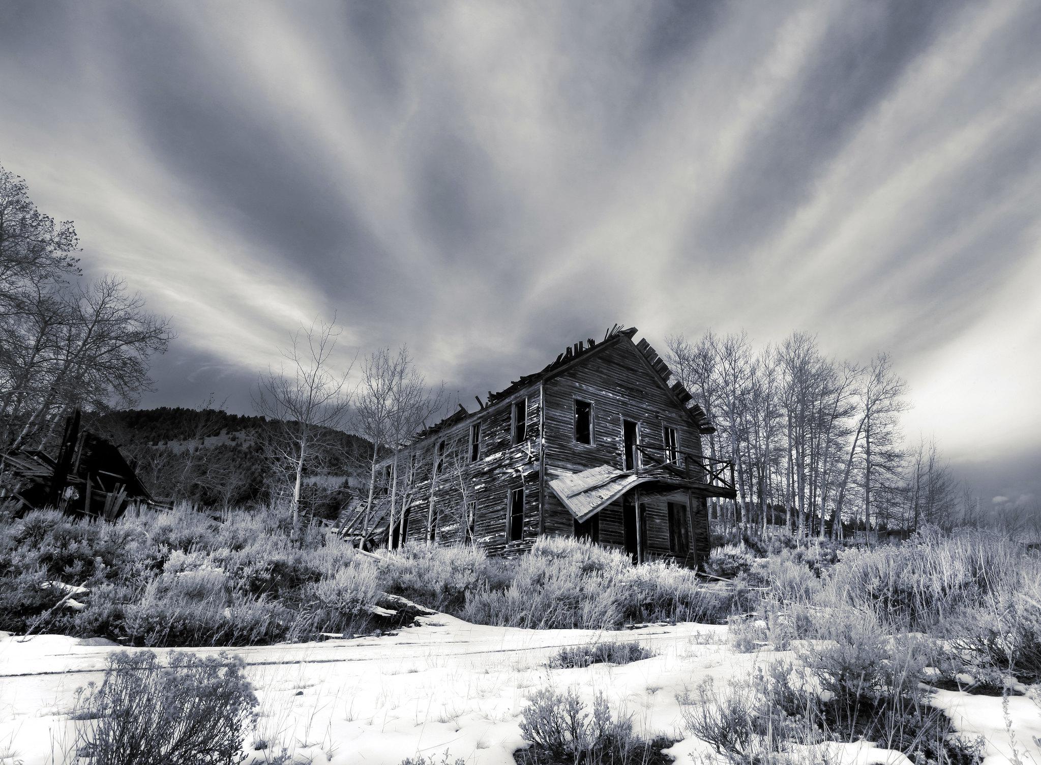 Comet ghost town | Scrolller