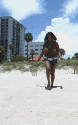 Commin at ya | Scrolller