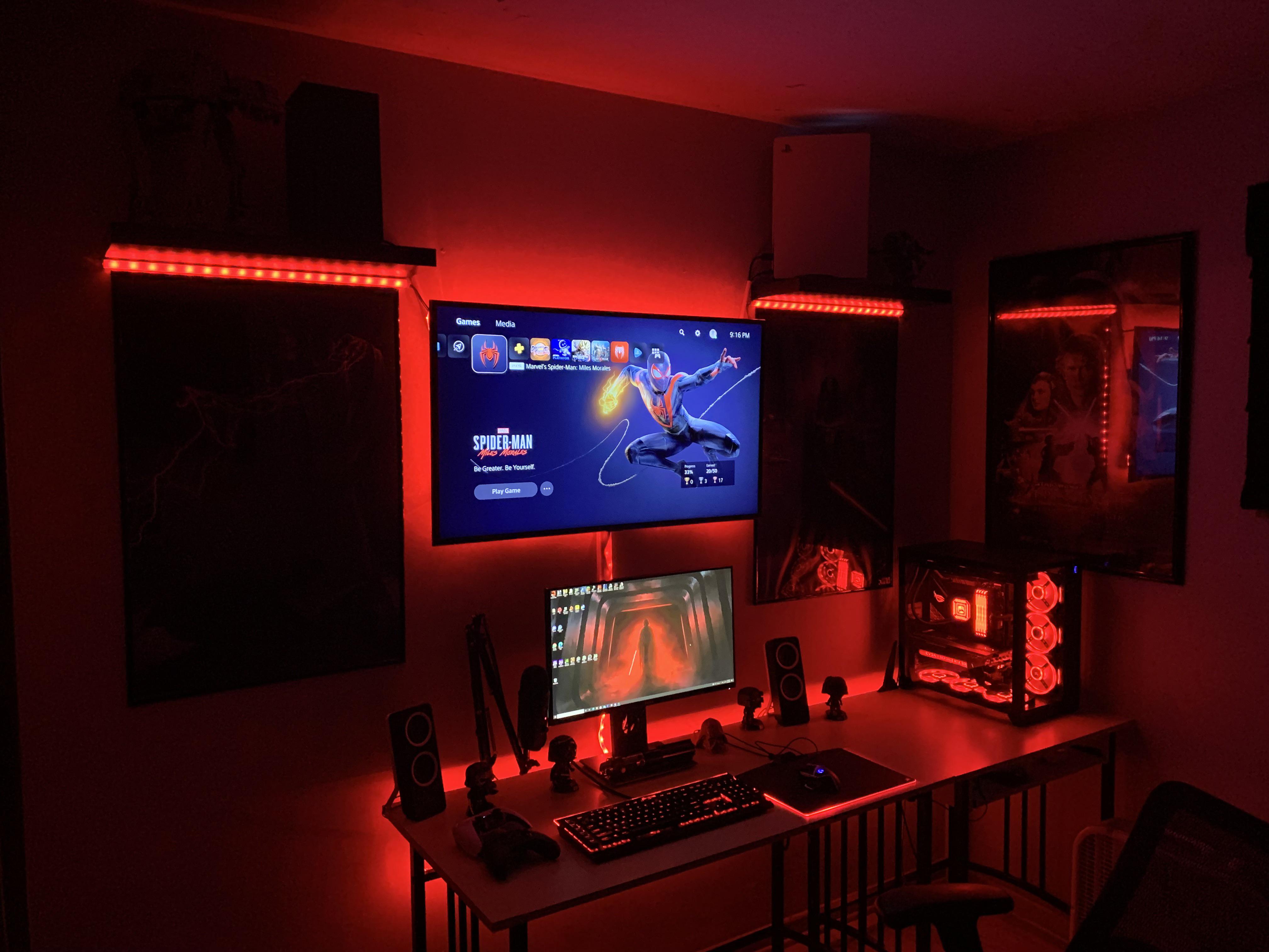 Completed my battlestation today, lemme know what you think! | Scrolller