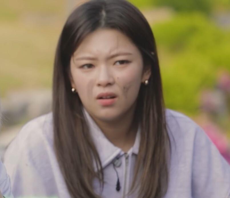 “Confused” jeongyeon | Scrolller
