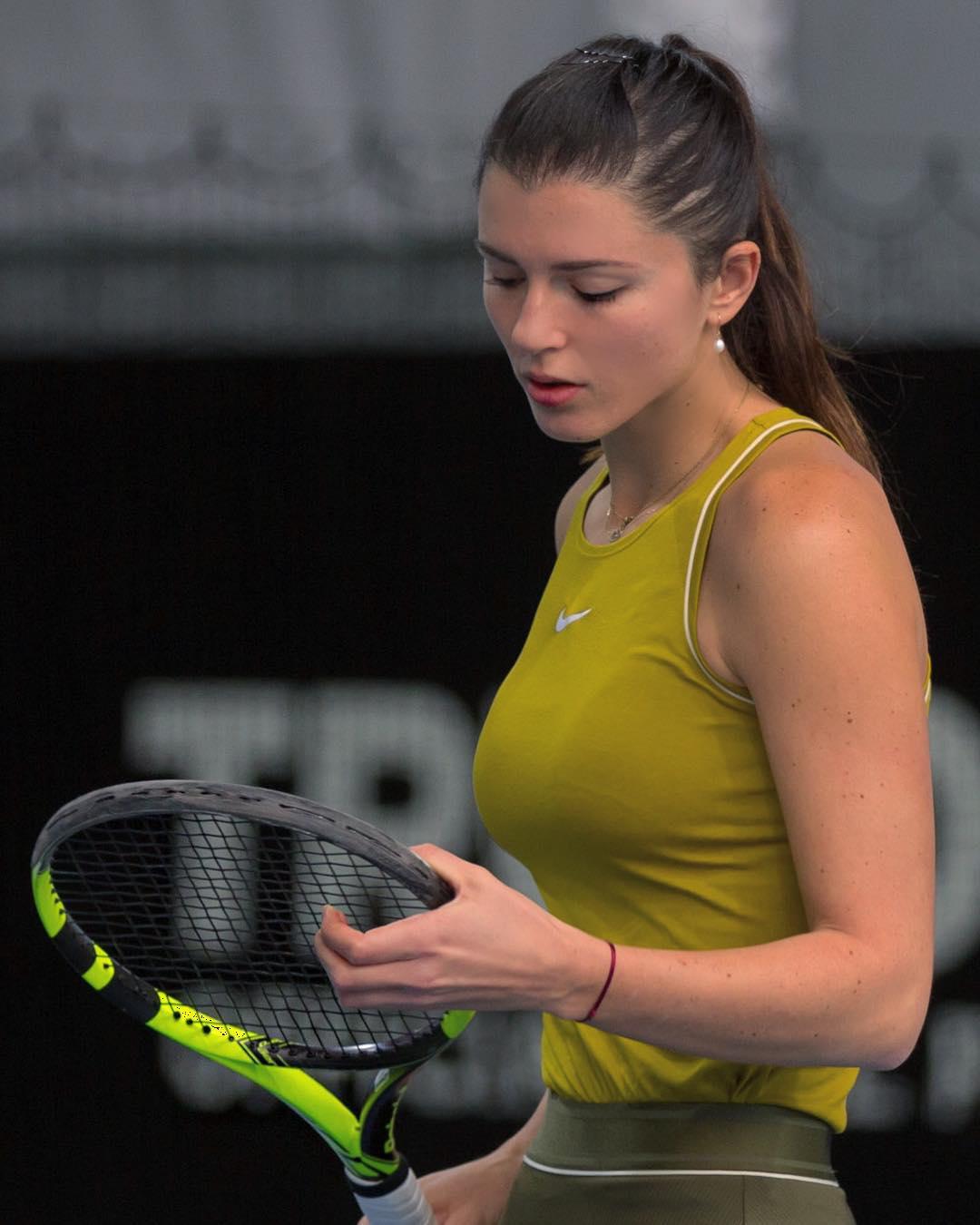 Constance sibille | Scrolller