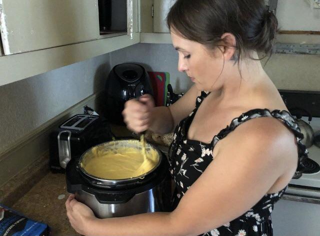 Cooking dinner | Scrolller