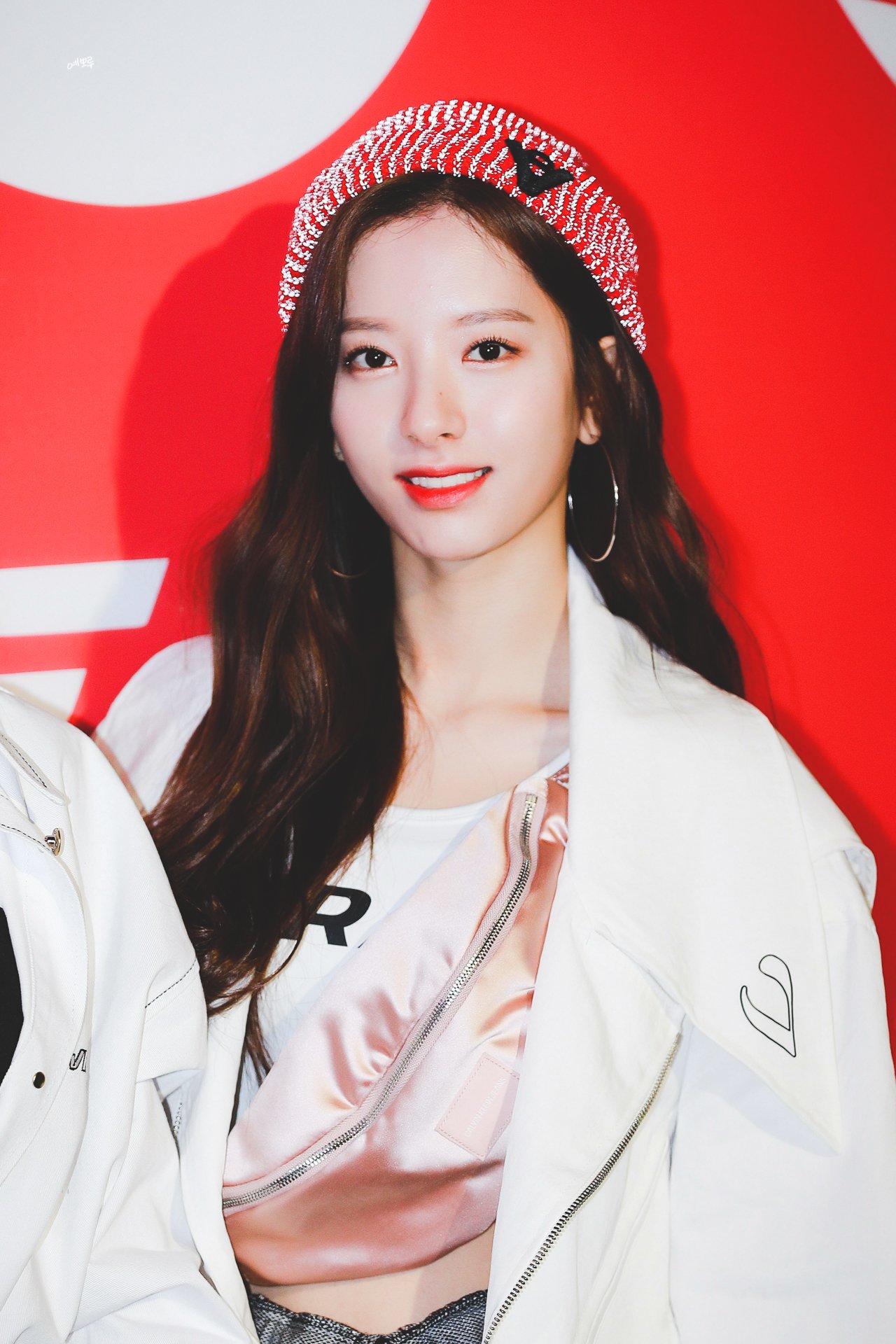 Cool Bona | Scrolller