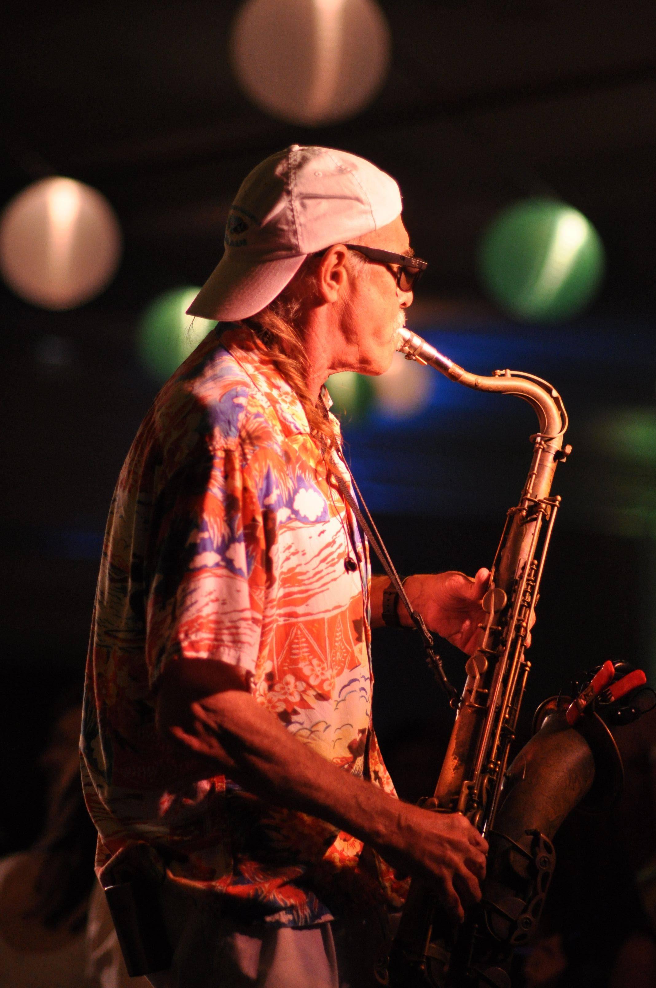 Cool Cats Saxist on Maui | Scrolller