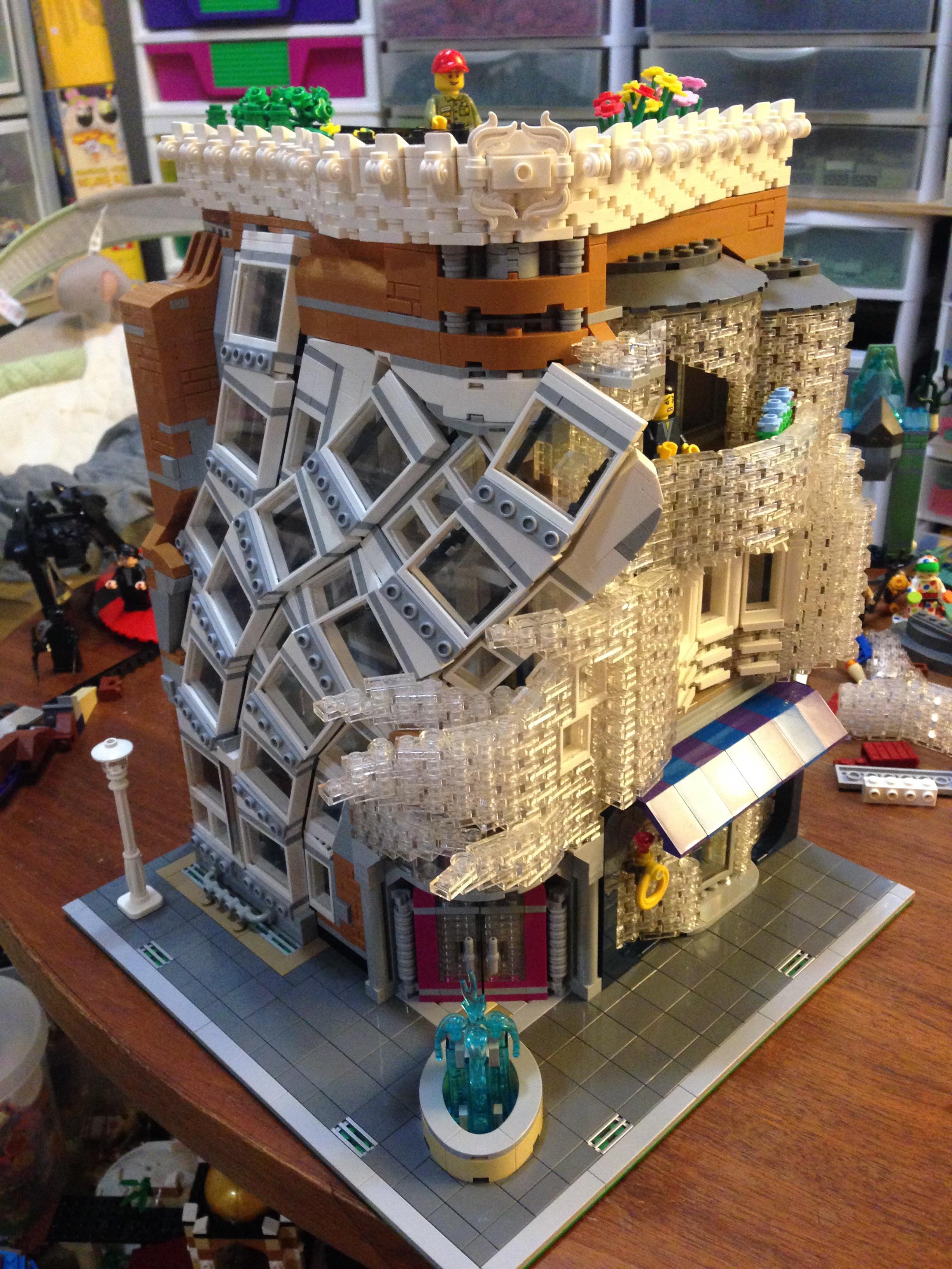 Corner modular | Scrolller