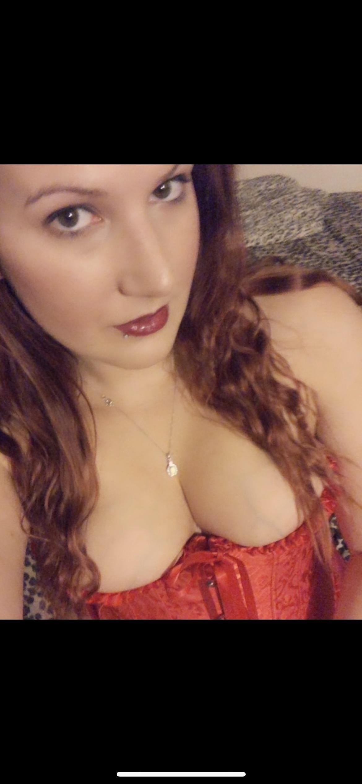 Corset time | Scrolller