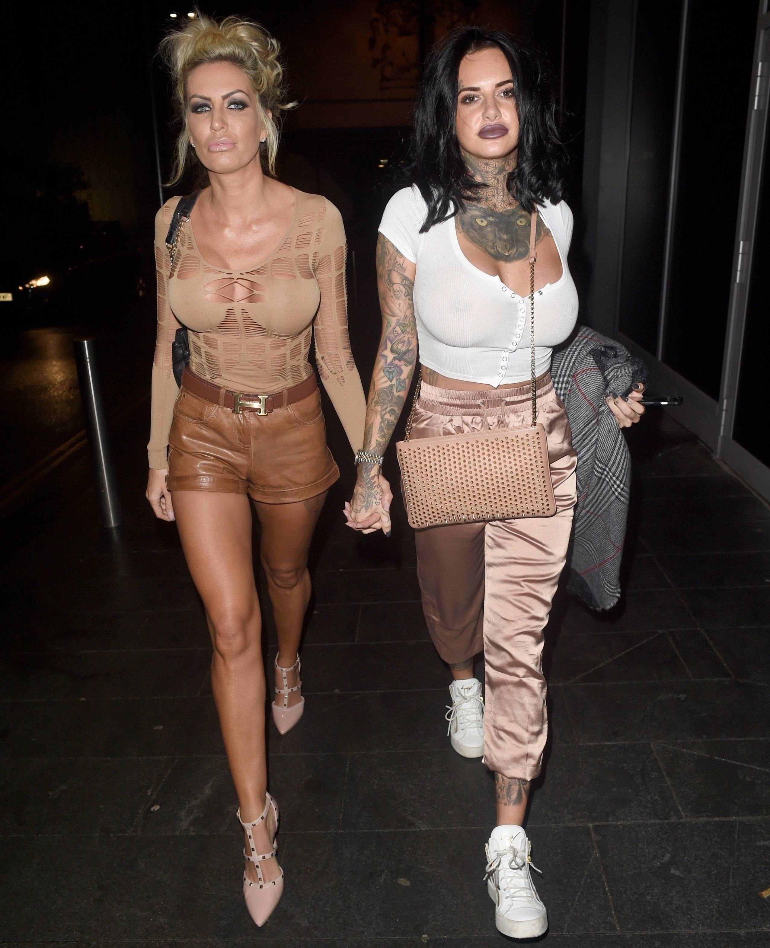 Couple of chavs | Scrolller