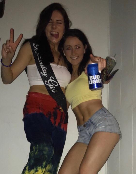 [Cousin right] love jerking off to her wish I had someone to join me ...