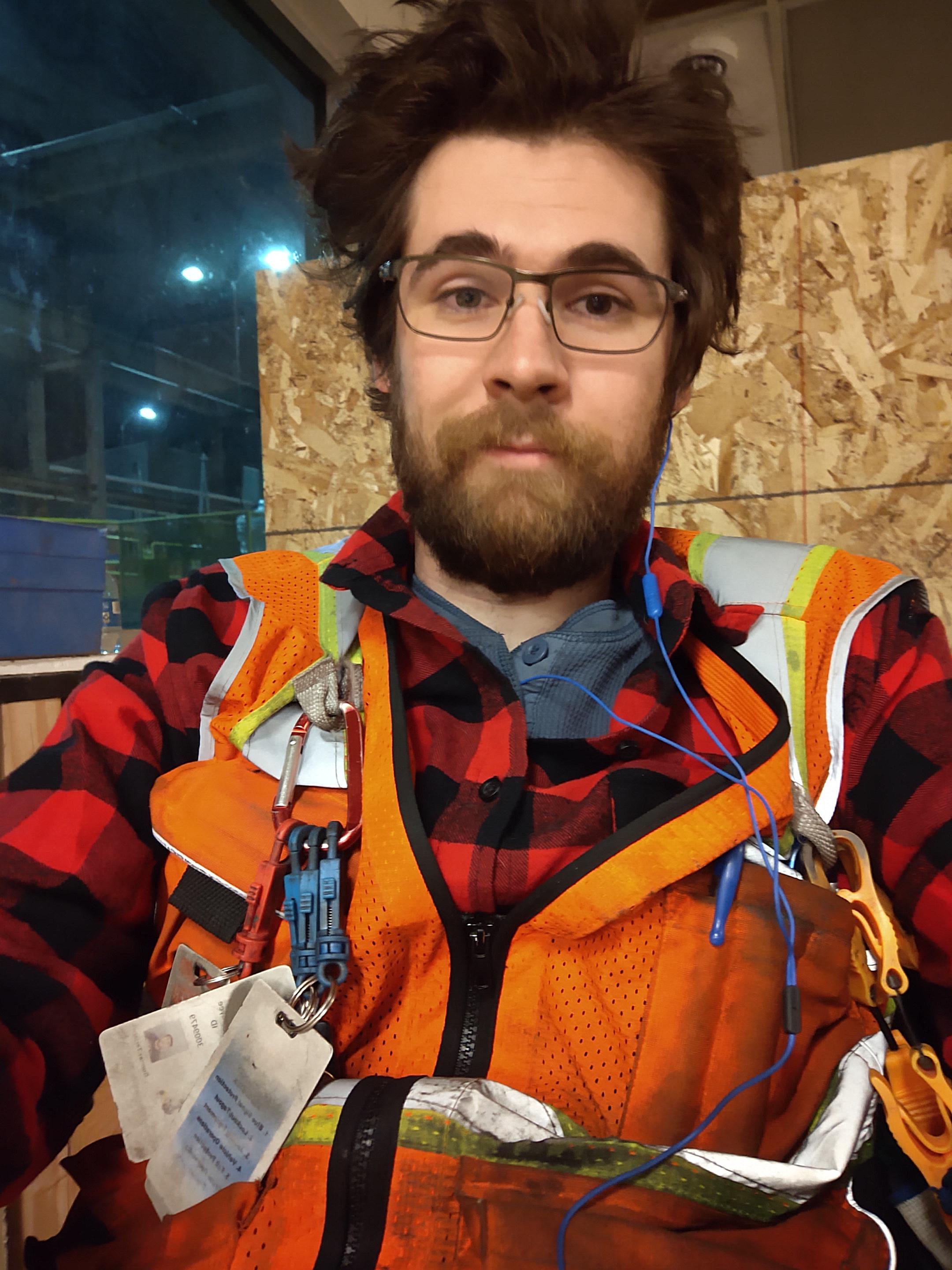 Crazy hard hat hair | Scrolller