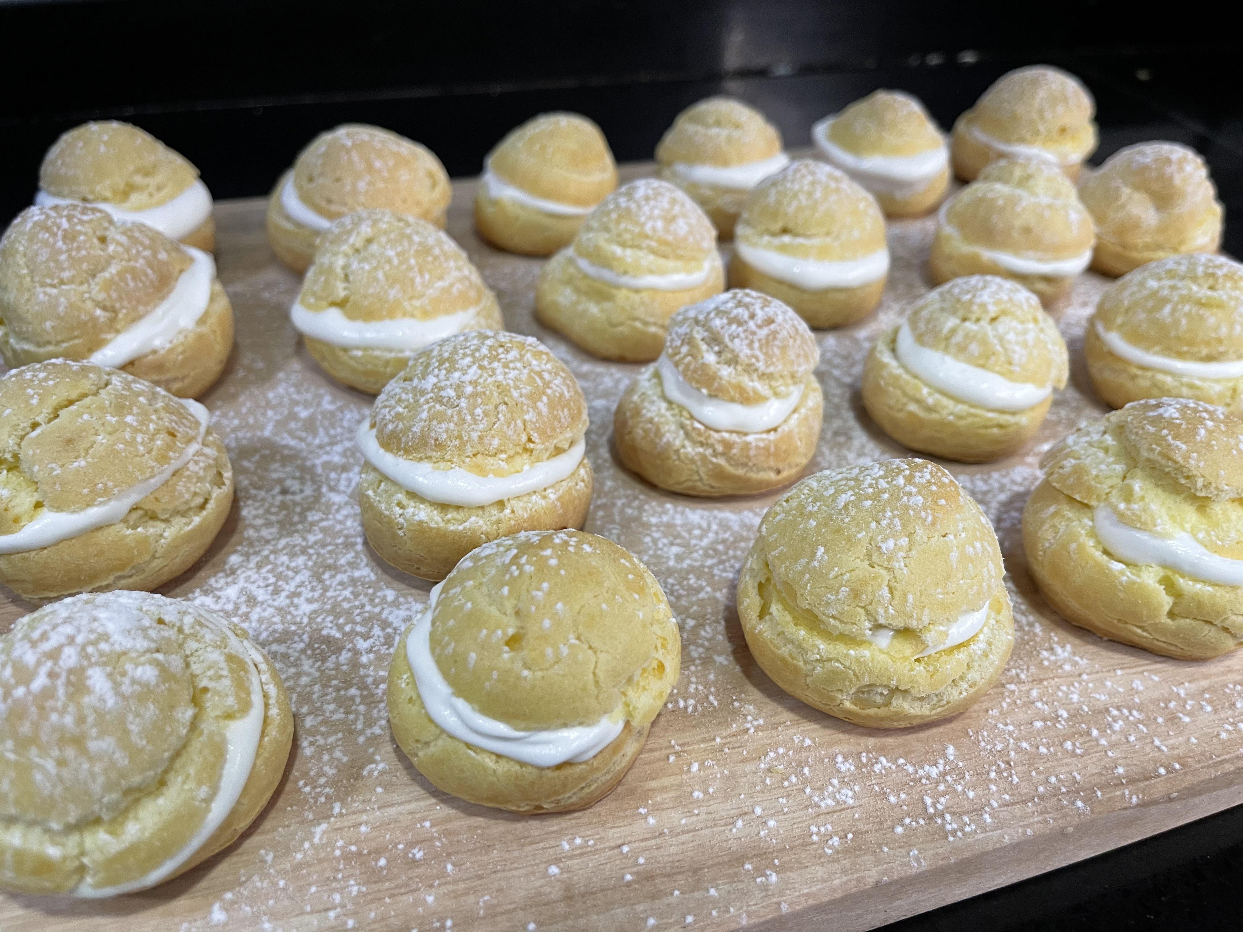 Cream puffs | Scrolller