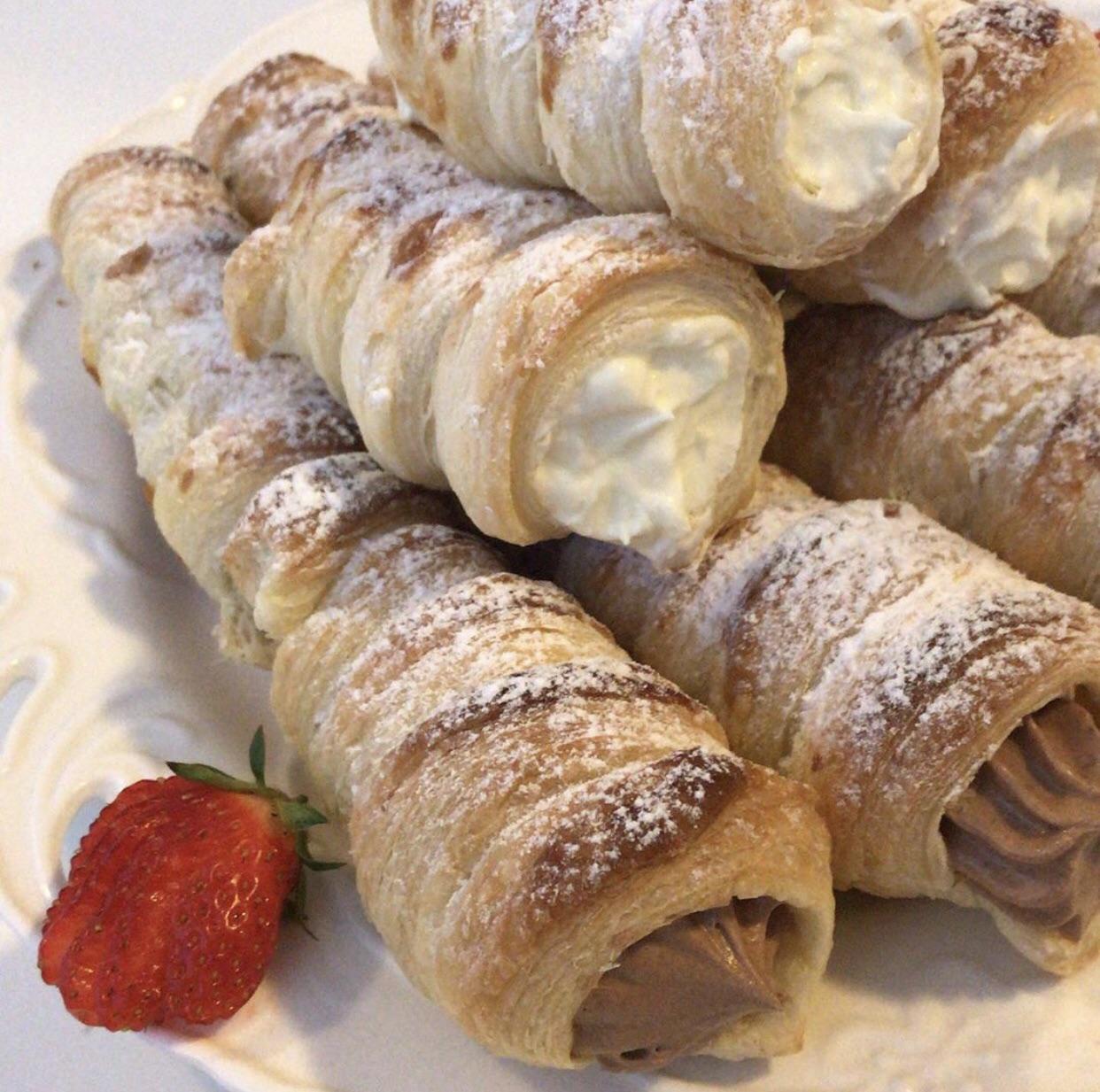 Cream rolls | Scrolller