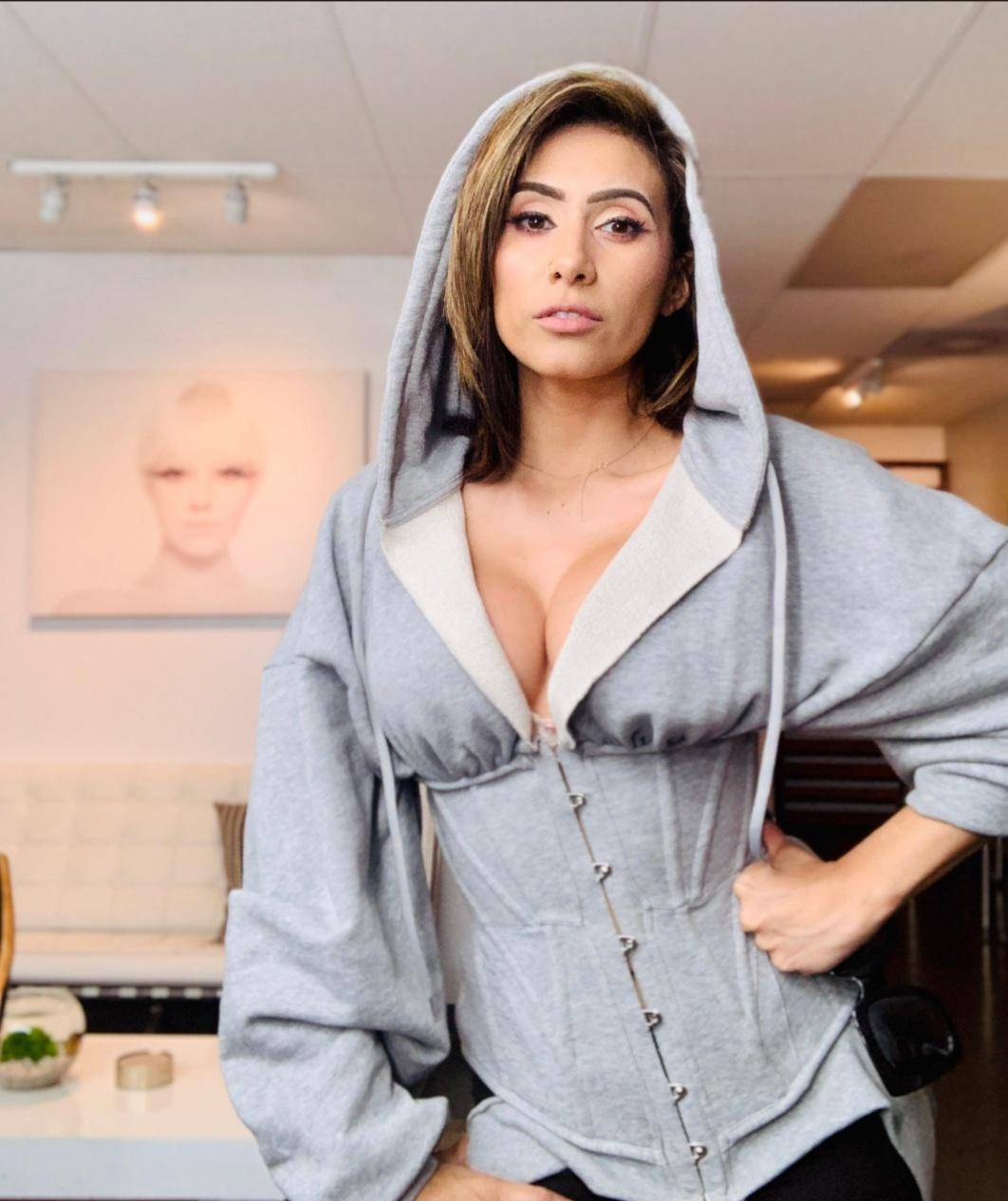 Cristina Vee [Voice Actress] | Scrolller