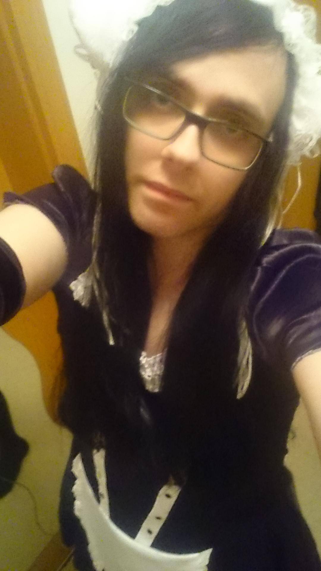 Cuddle me oni-chan! | Scrolller