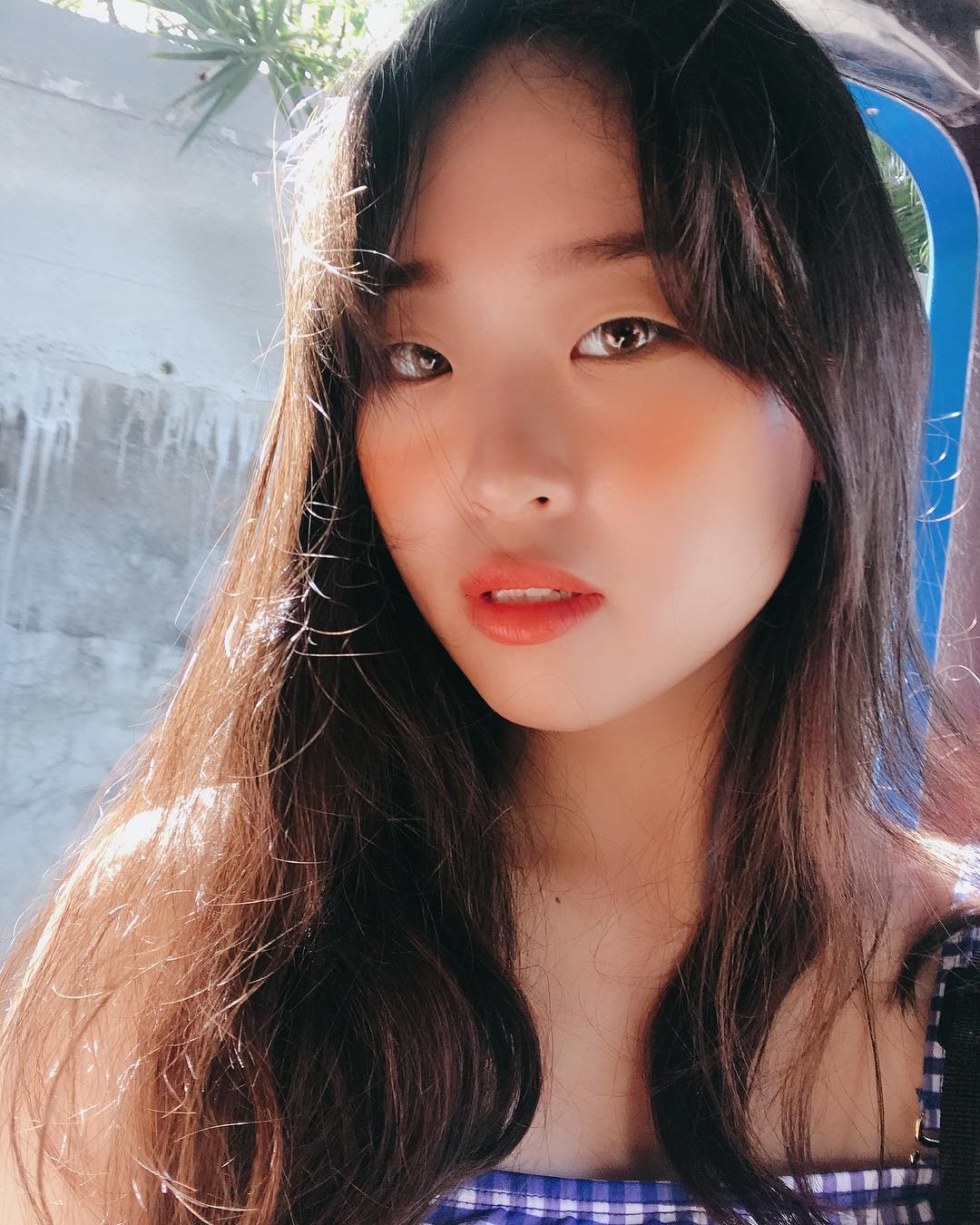 Cum on my pretty face 😍 | Scrolller