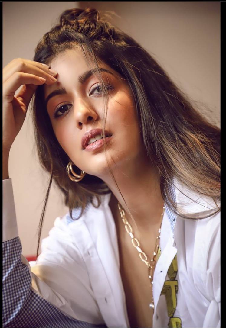 cum worthy face of Ishi Dutta | Scrolller