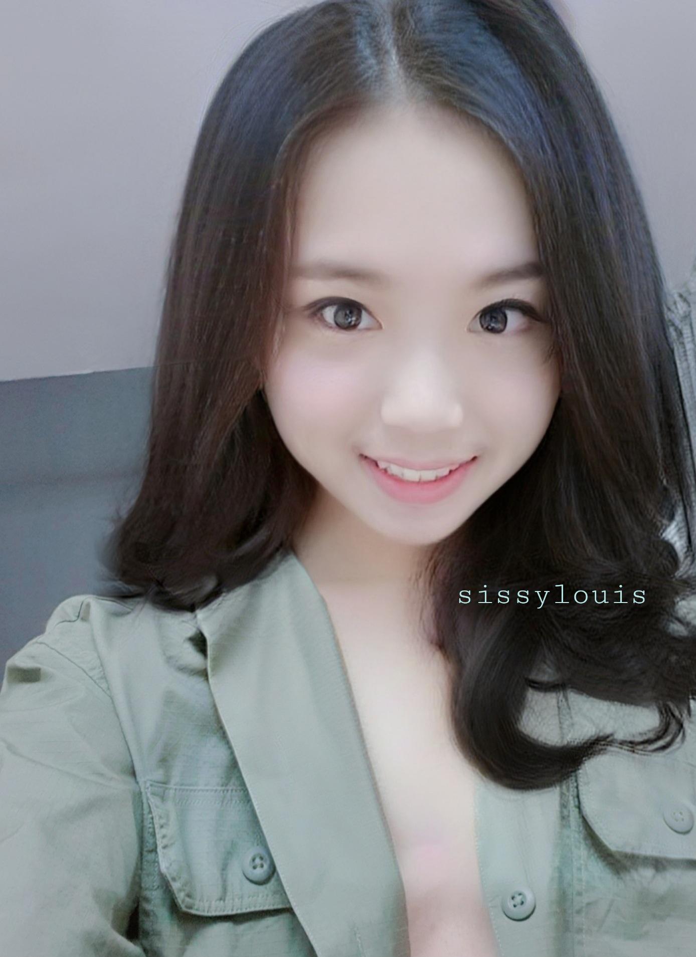 Cumtribute sissylouis | Scrolller