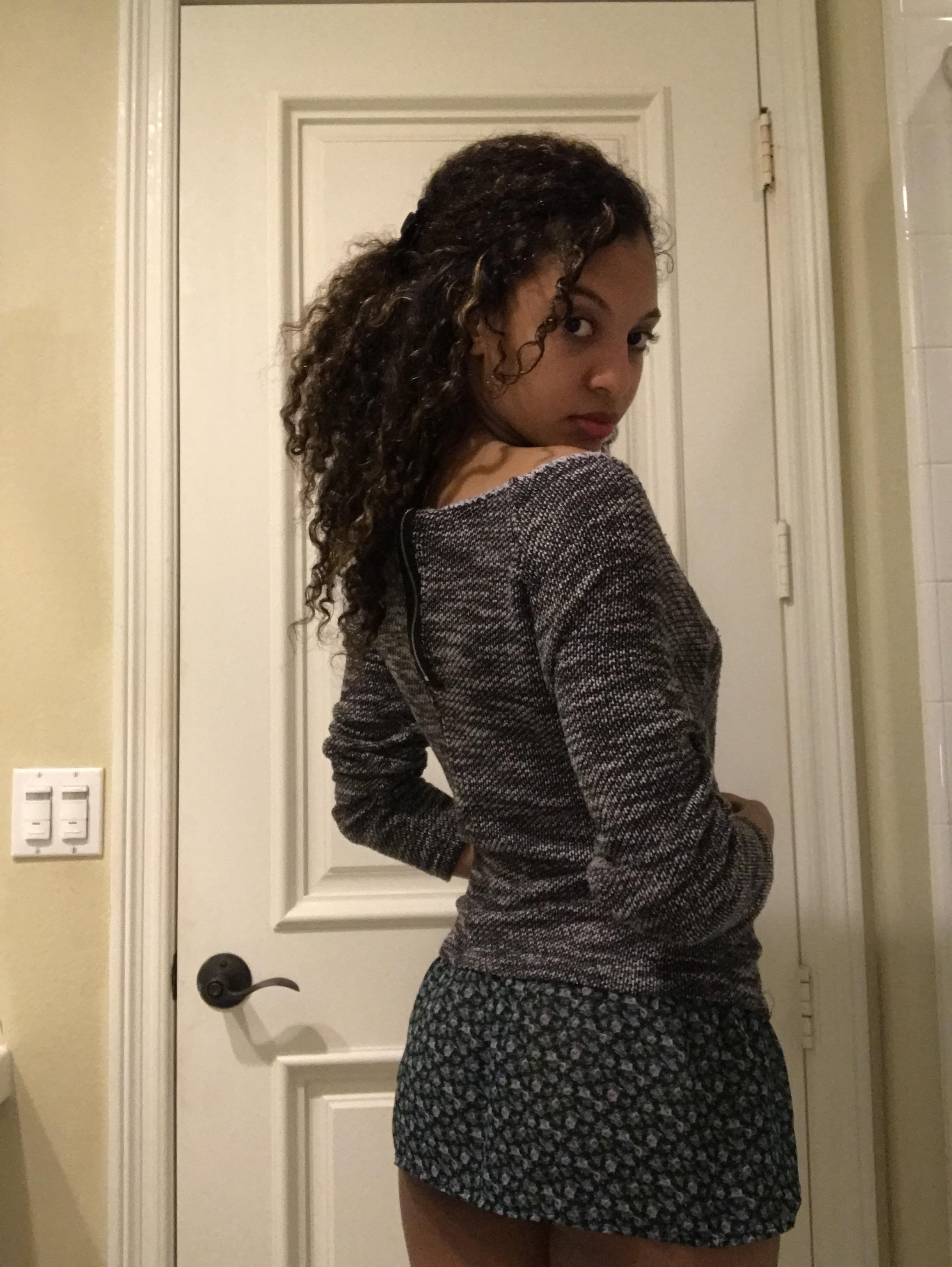 curly hair + bare face Vs. straight hair + makeup (Comparison) | Scrolller