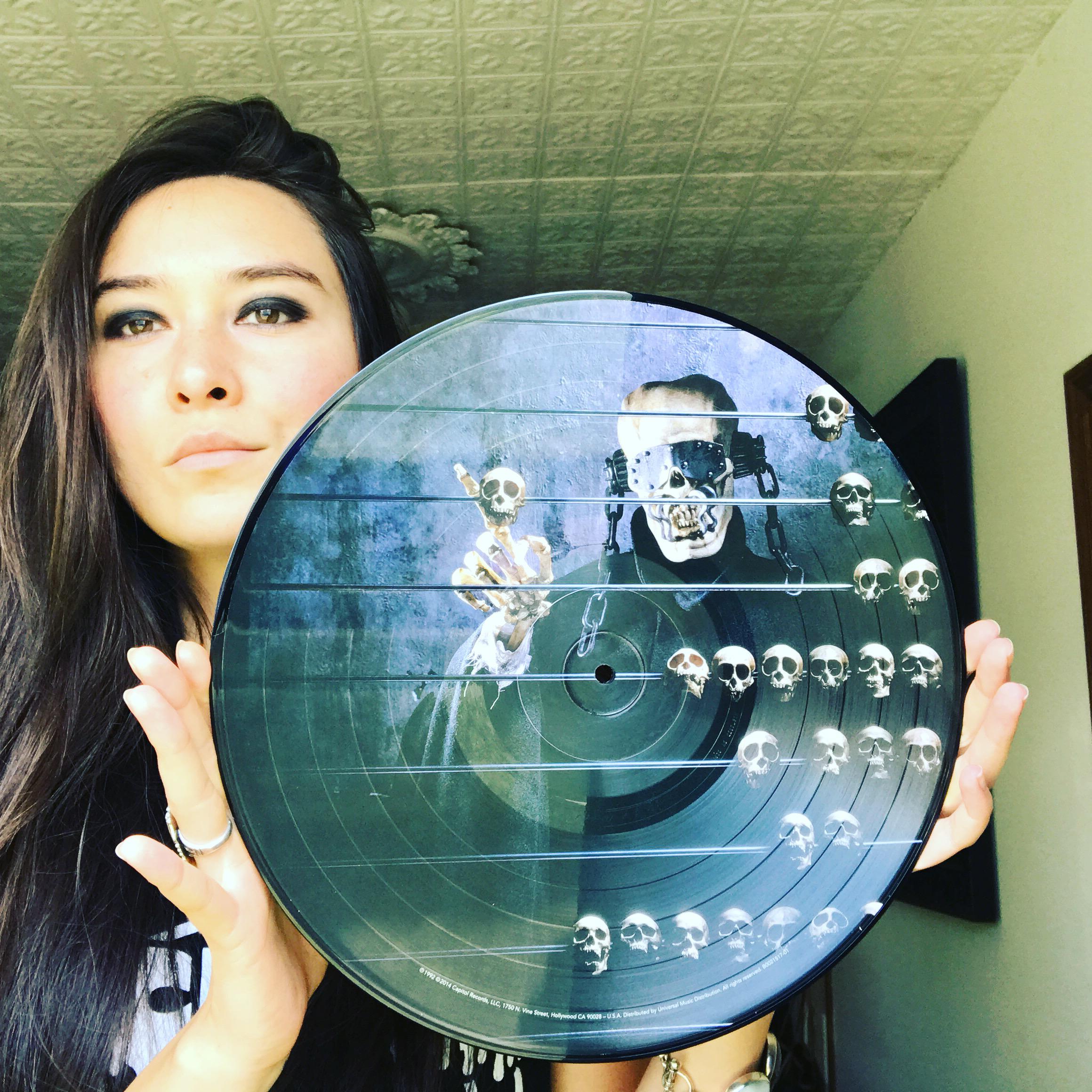 Current mood: Countdown to Extinction | Scrolller