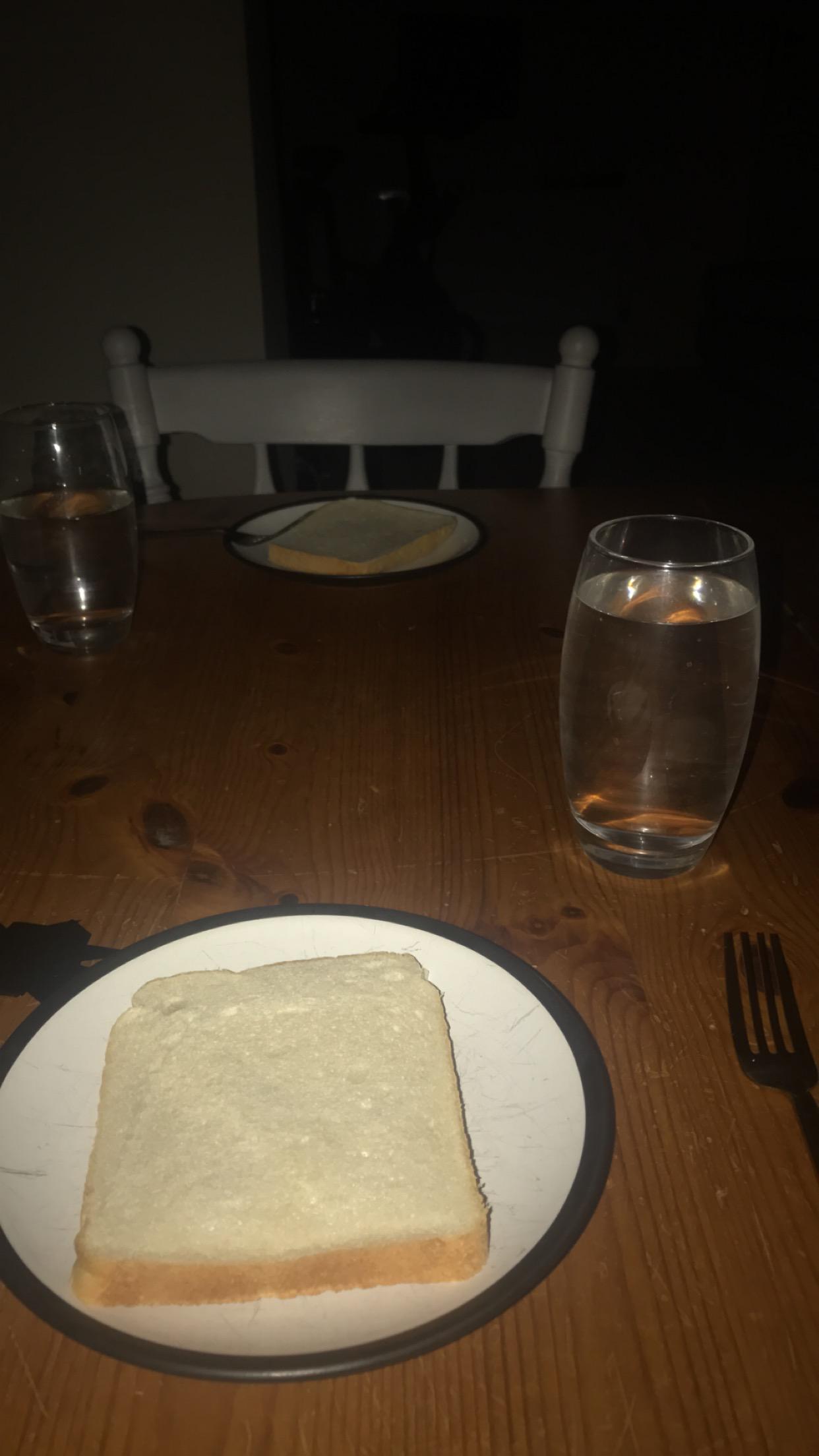 Cursed_dinner | Scrolller