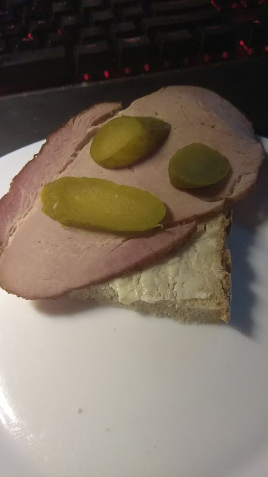 cursed_sandwitch | Scrolller