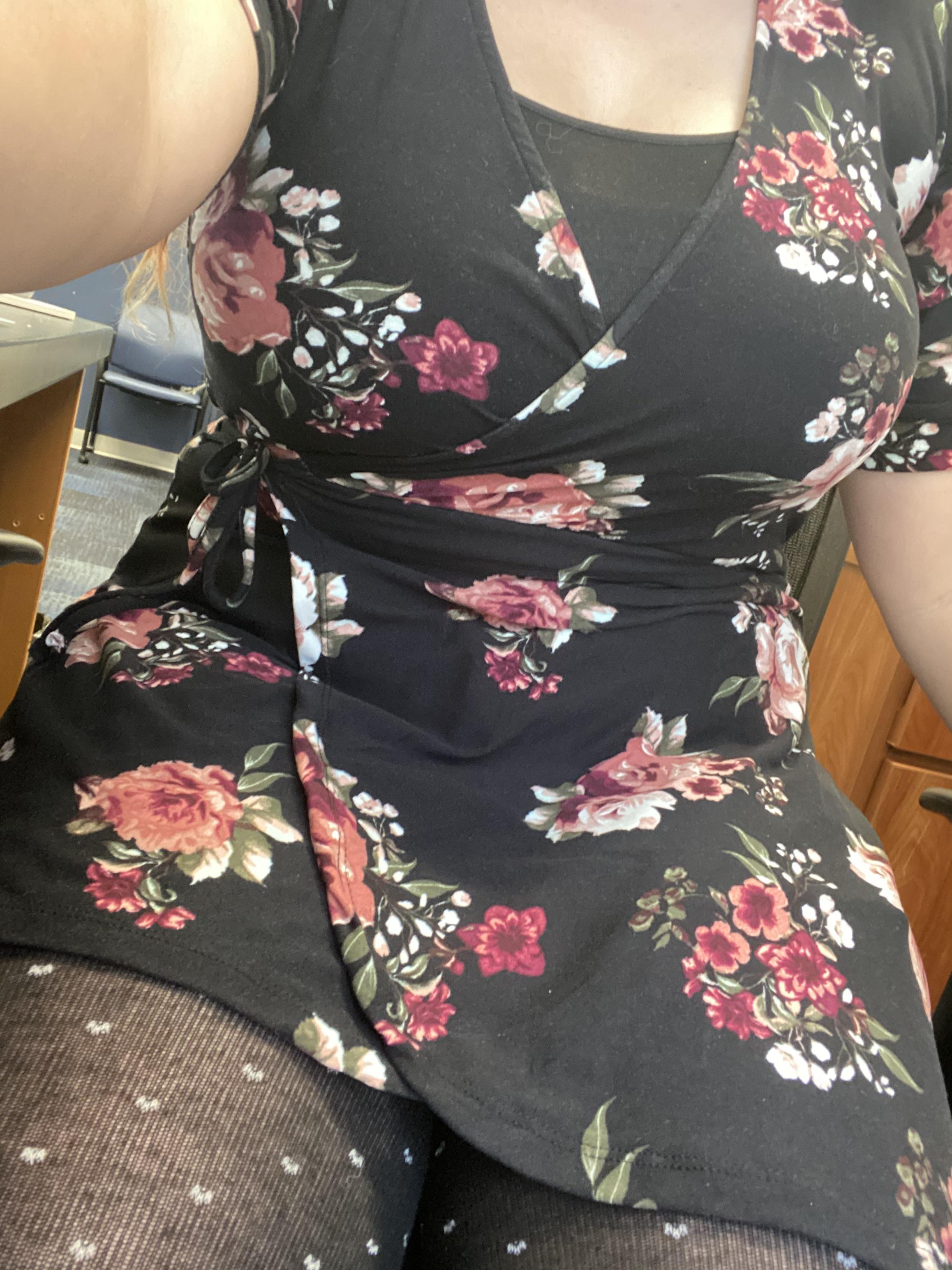Curvy and busty at work today 😳 (OC) [24F] | Scrolller
