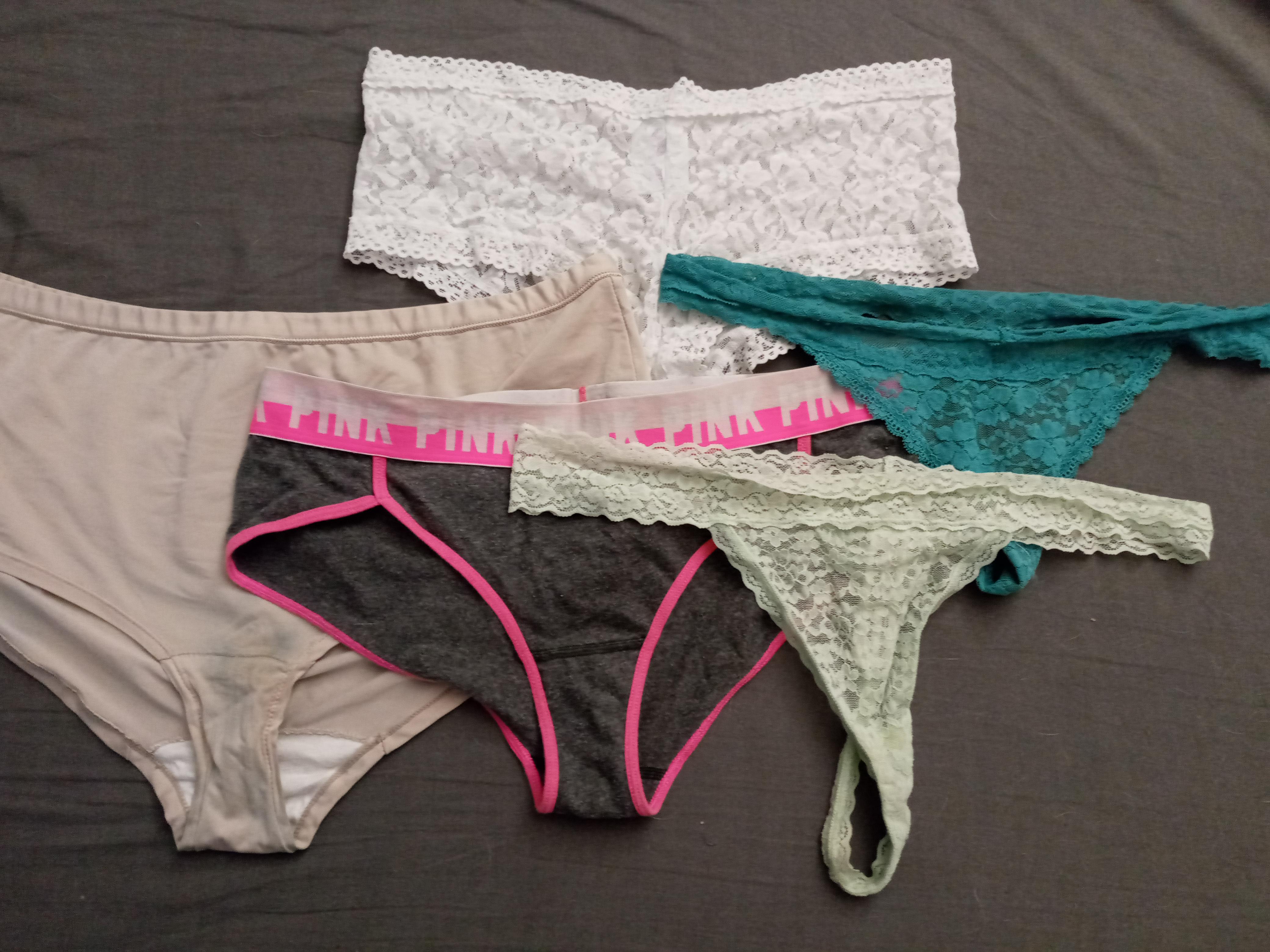 Custom Requests | Scrolller