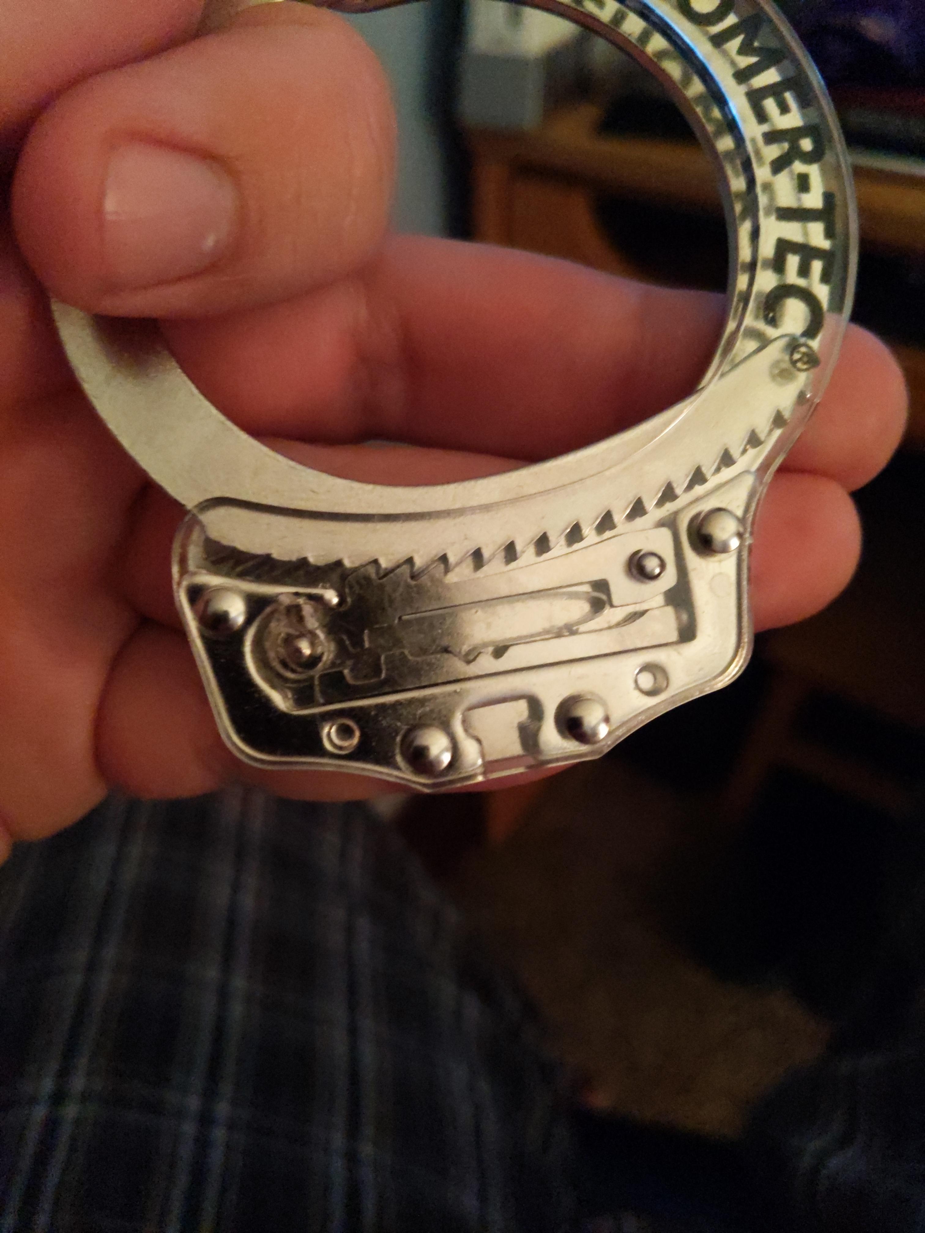 Cutaway Handcuff! | Scrolller