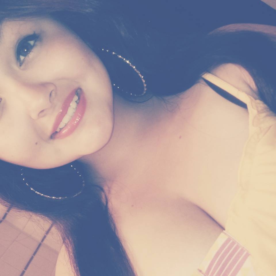 Cute and pale Latina target | Scrolller