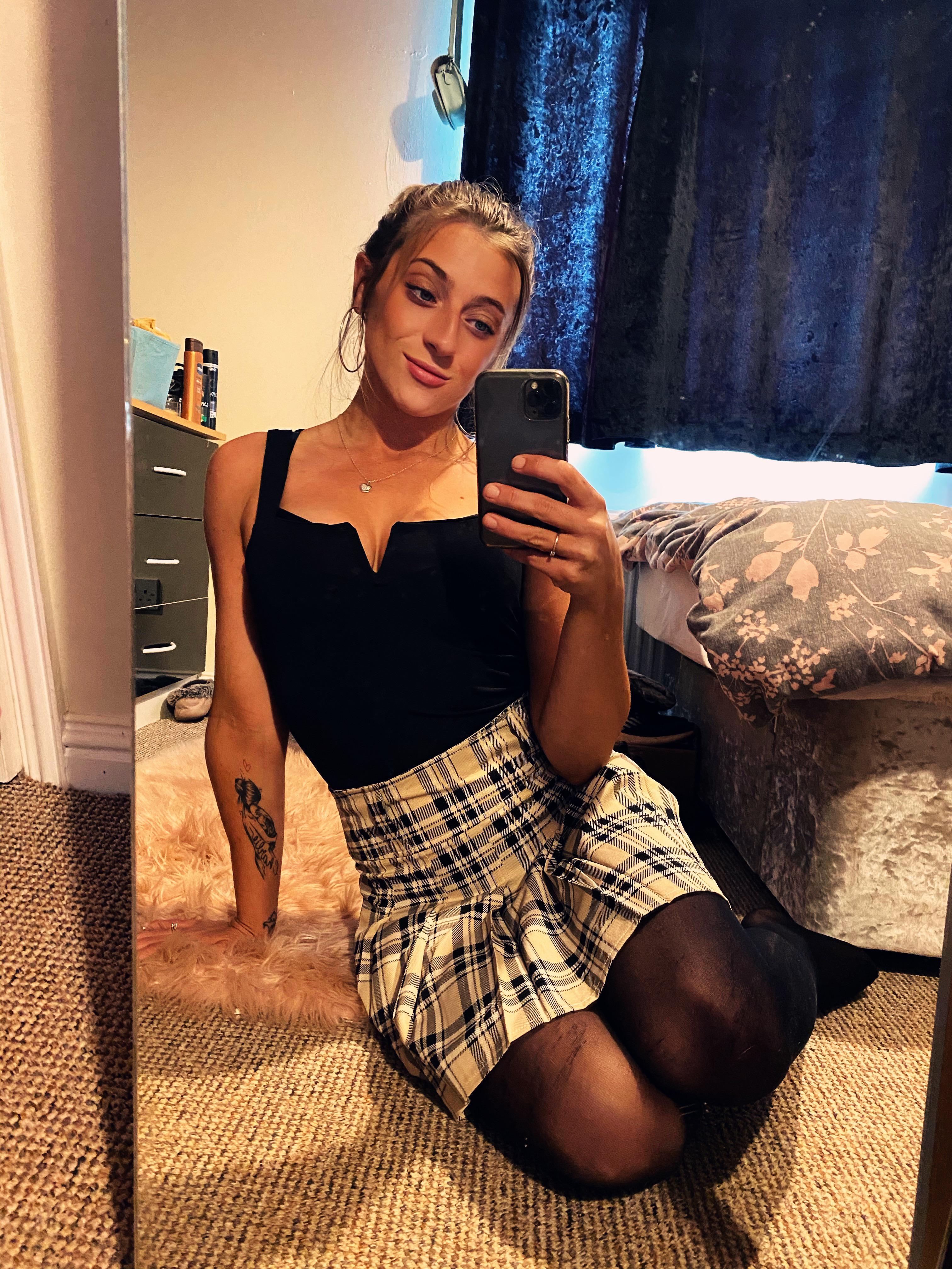 Cute outfits for the office | Scrolller