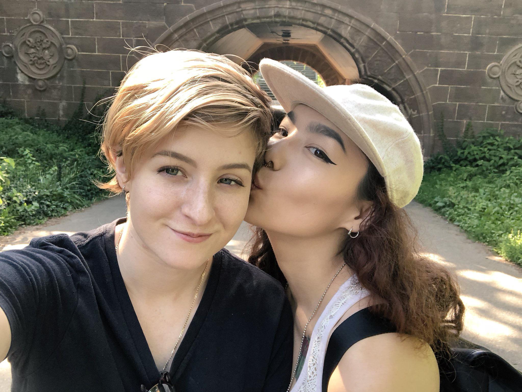 CUTIE AND CUTIE 🥰 (Alex(Sam) and Amelia (Kenna)) | Scrolller