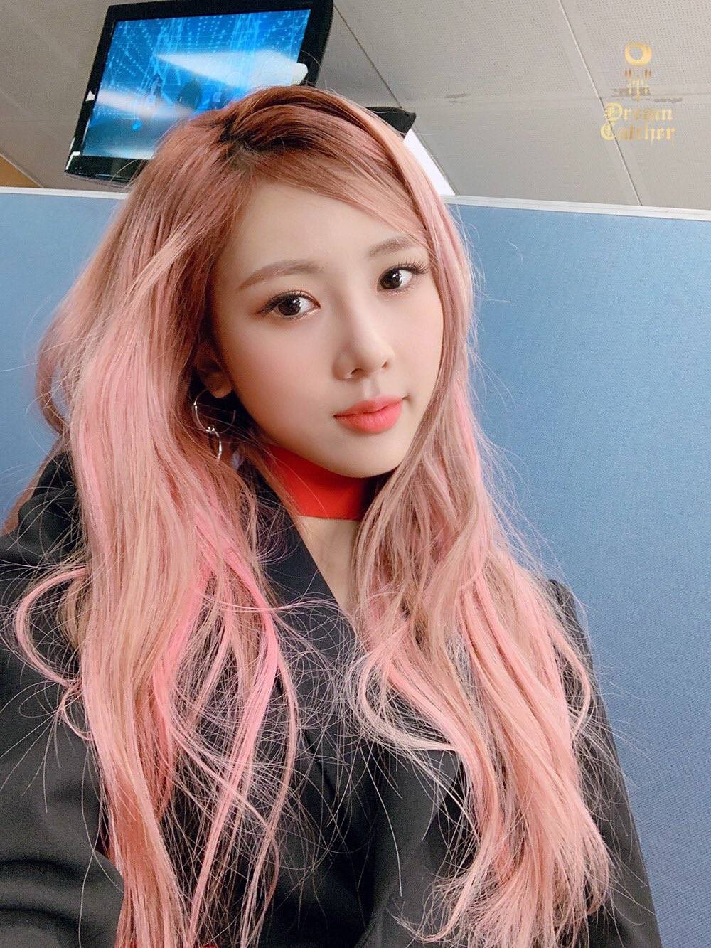 Cutie Yoohyeon | Scrolller