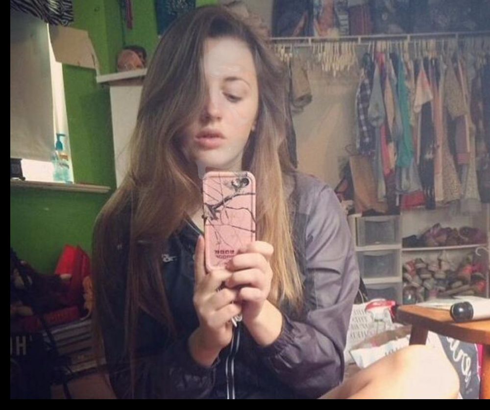 Daddy made a mess on my face | Scrolller