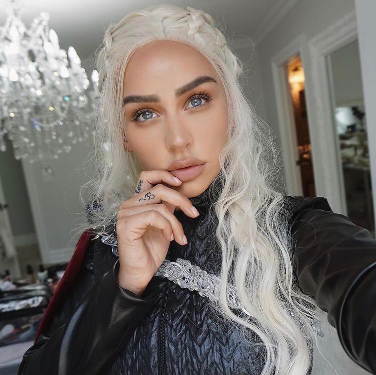 Daenerys Targaryen, Mother of Dragons by Carli Bybel (@carlibel) | Scrolller