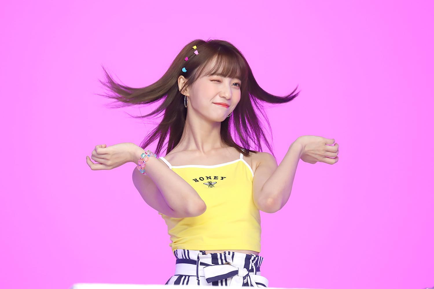 Daily Binnie 848 Hair Explosion Scrolller