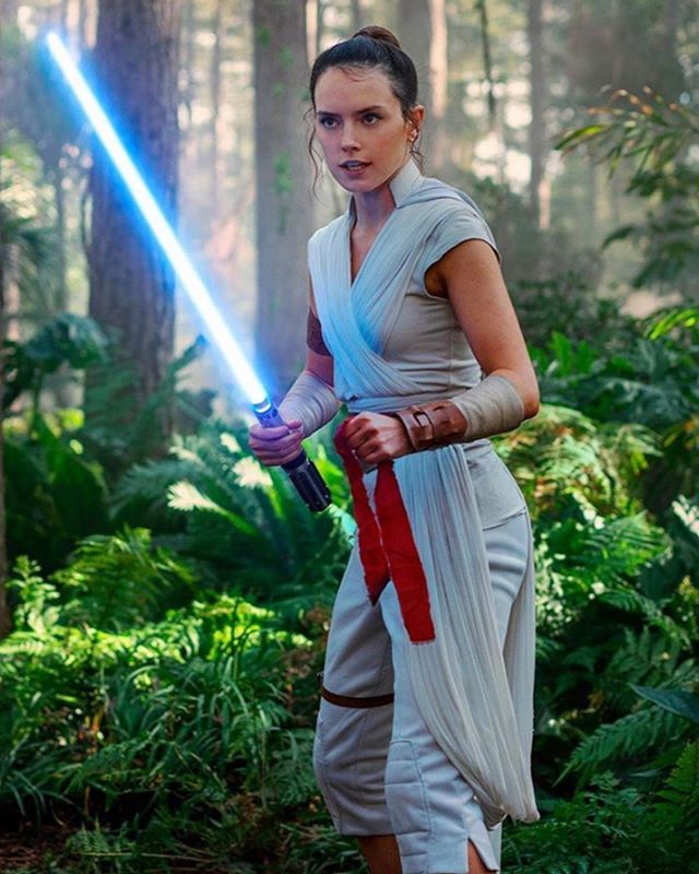 Daisy as Rey | Scrolller
