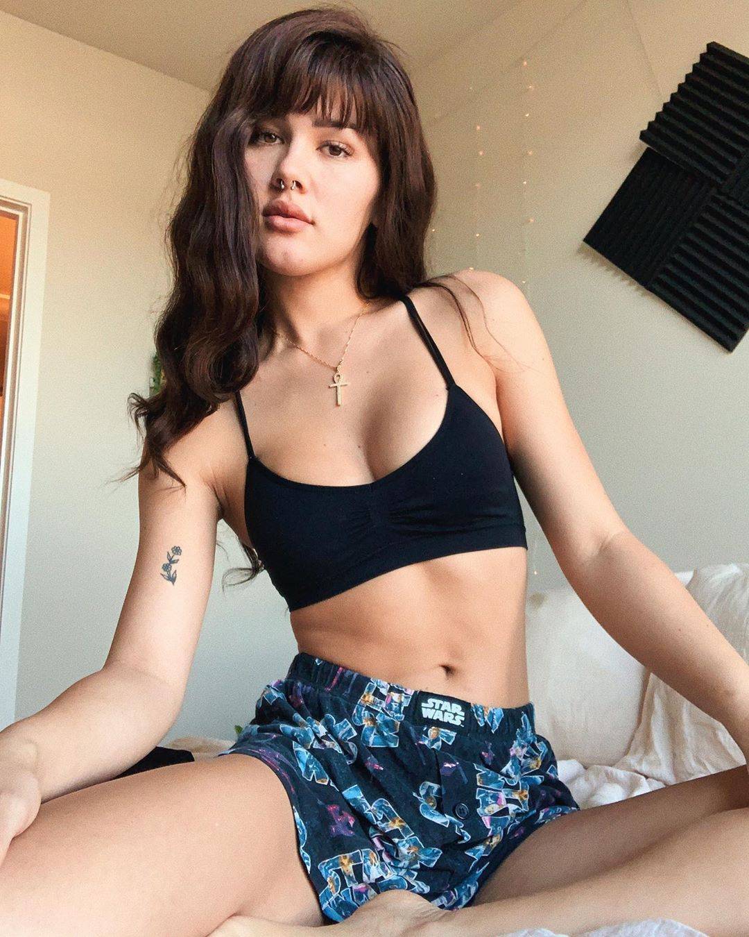 Daisy Taylor | Scrolller