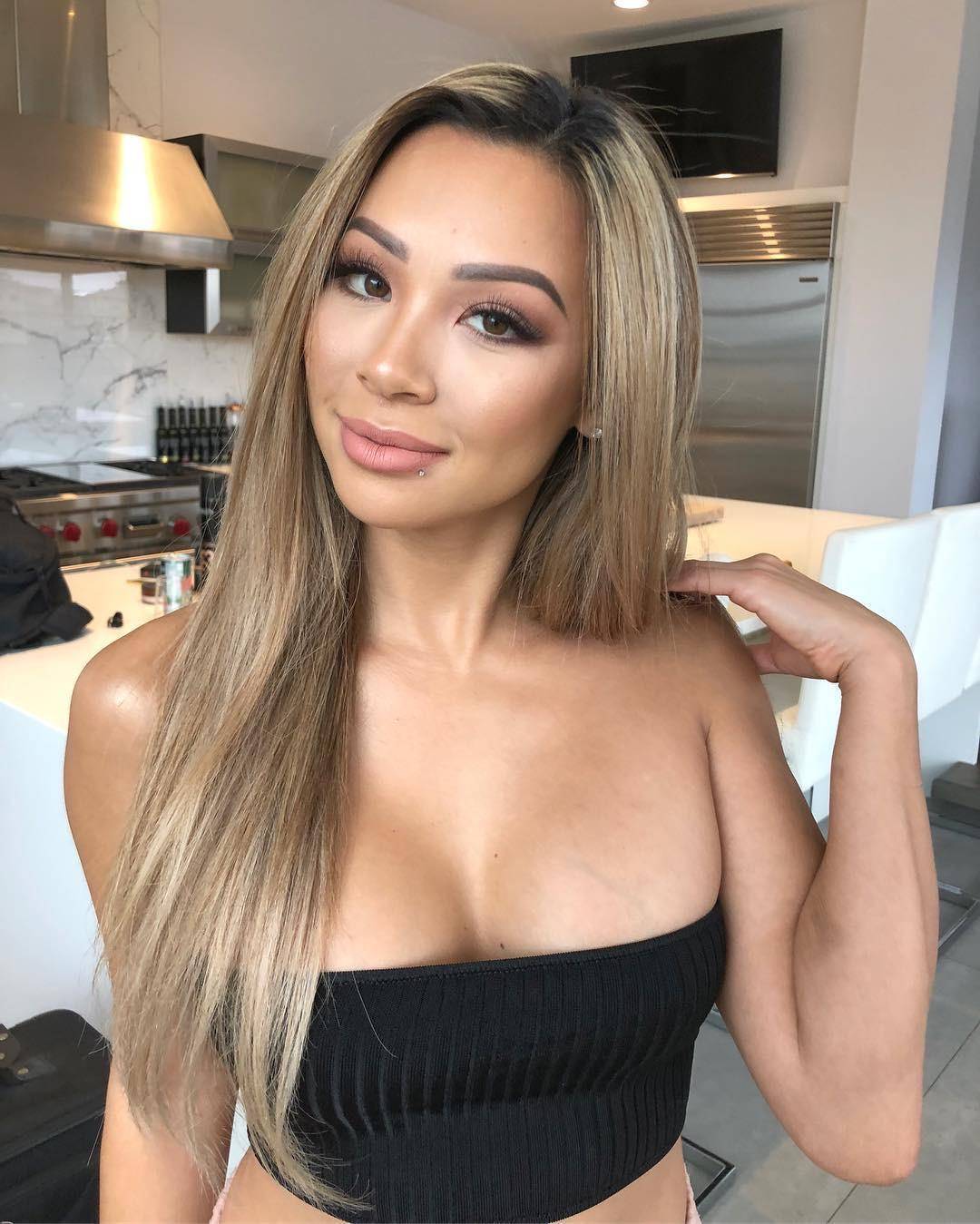 Damn fine | Scrolller