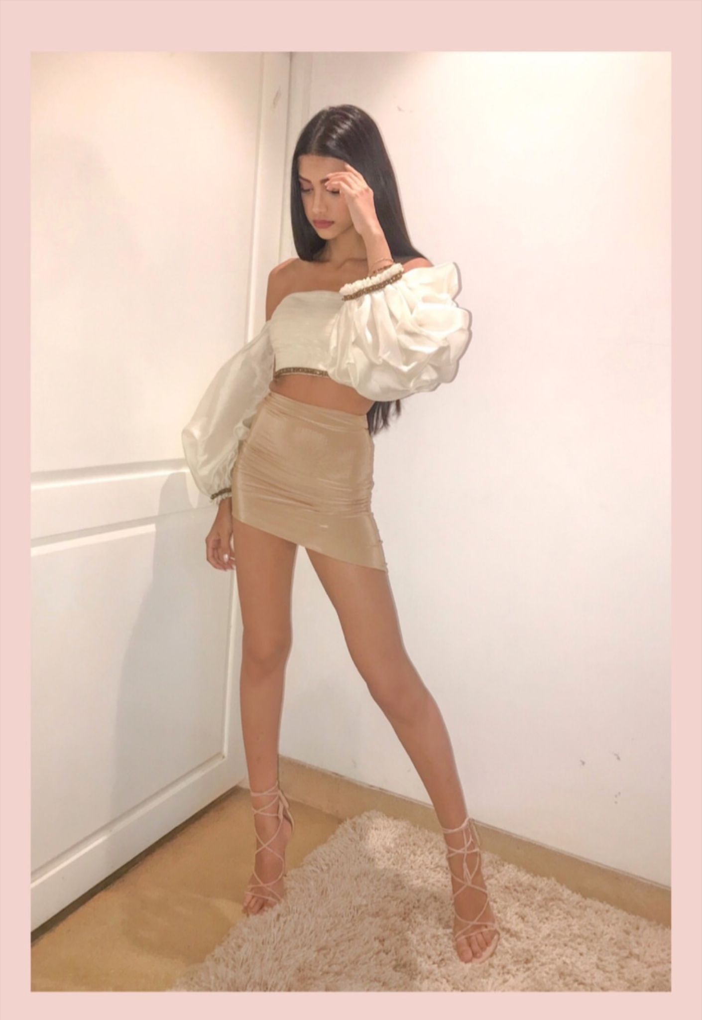 Damn look at those legs | Scrolller