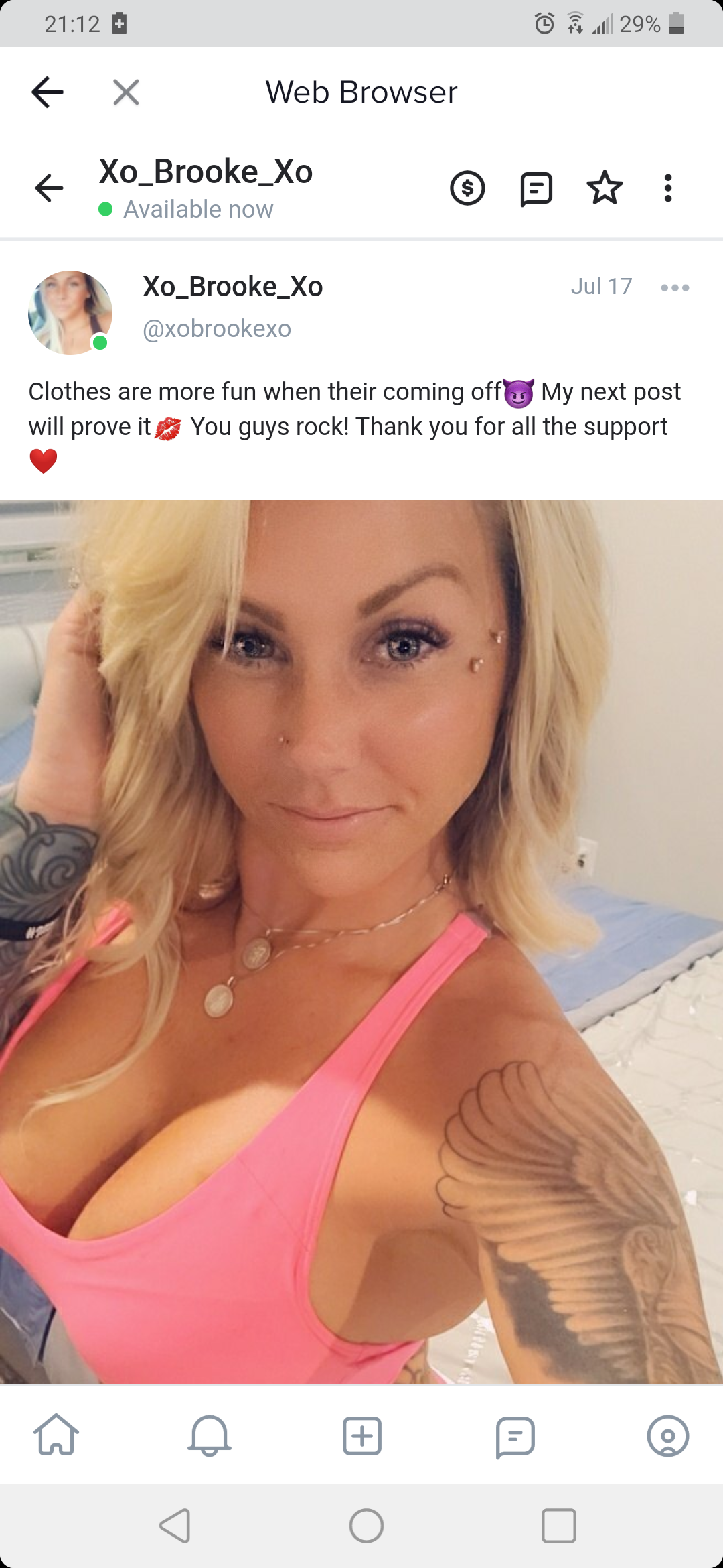 Damn she is 🔥 | Scrolller